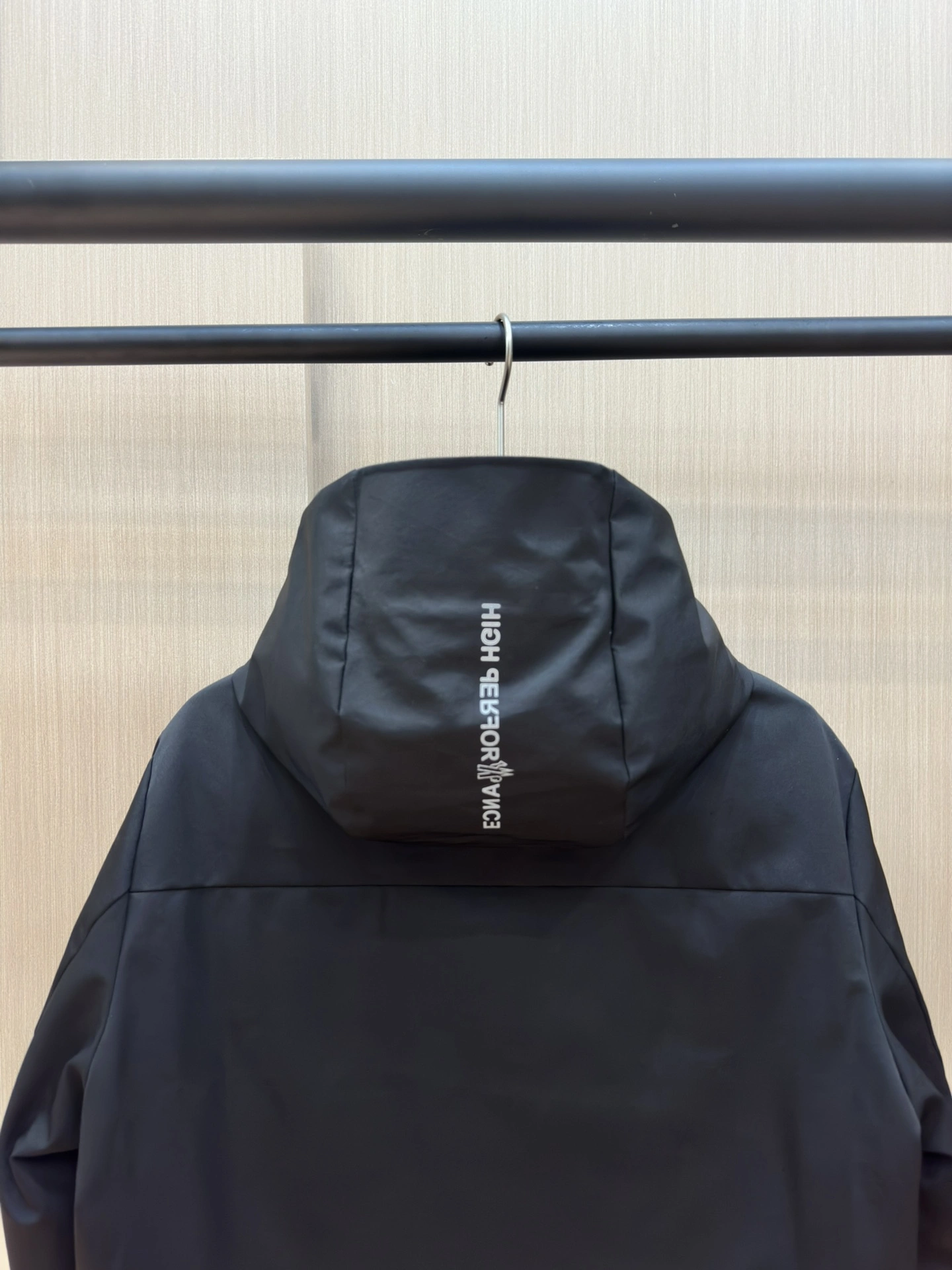 Accurate model Moncler Down Jackets