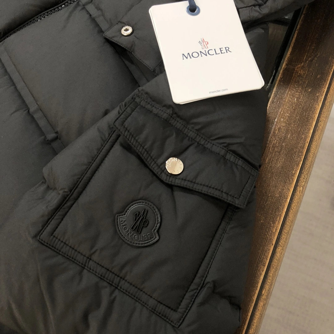 High accuracy Moncler Down Jackets