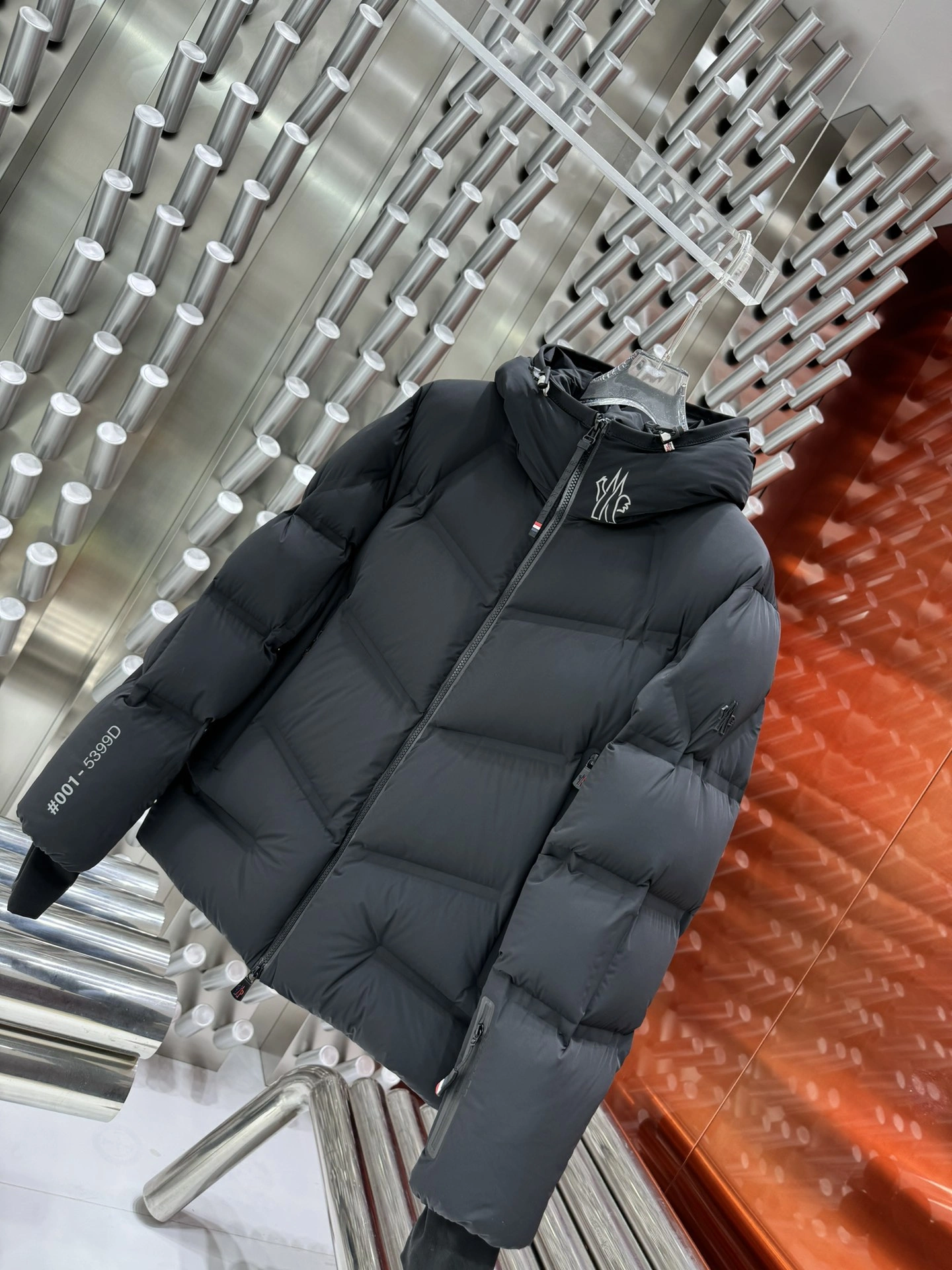 Accurate model Moncler Down Jackets