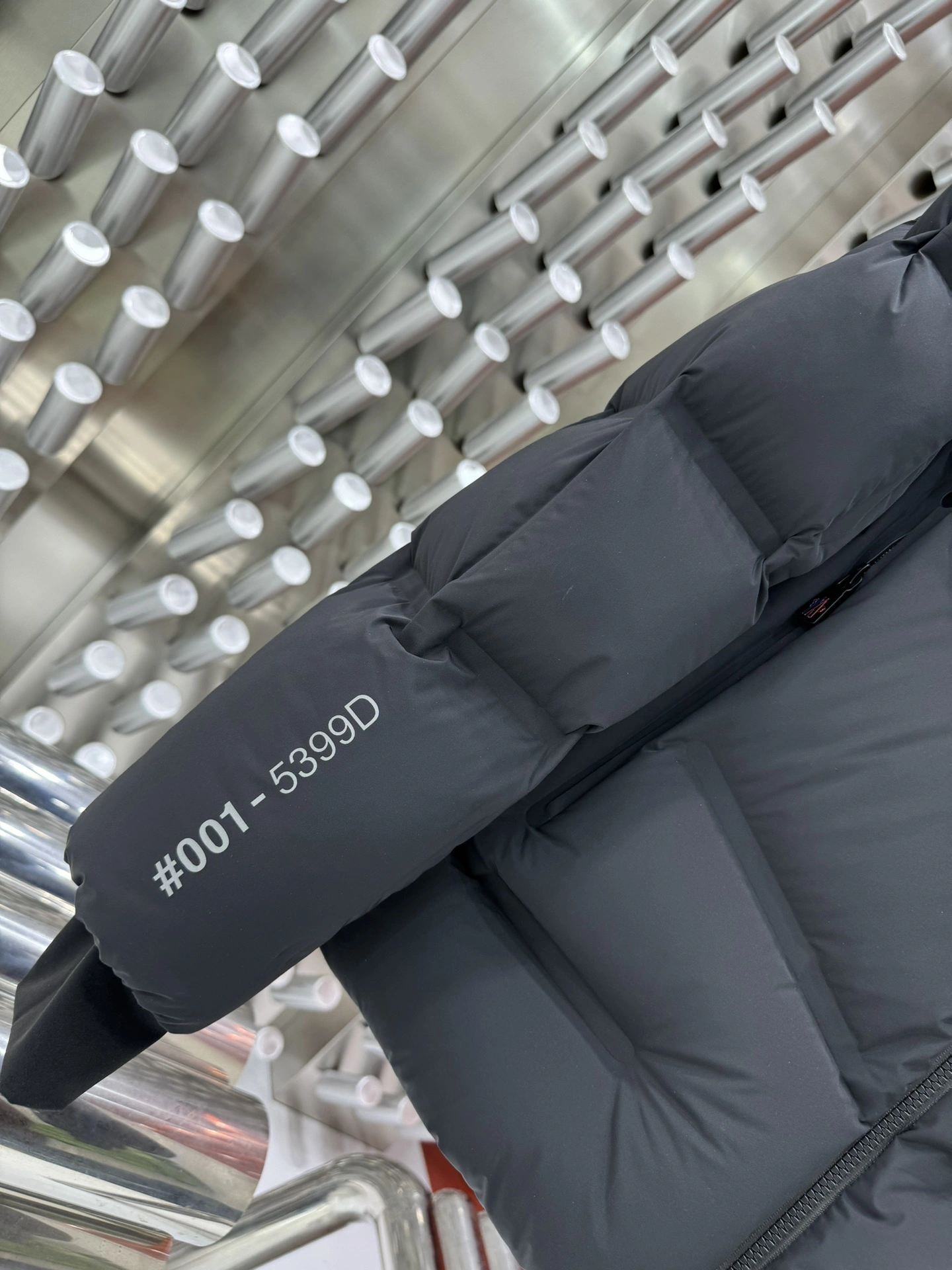 Accurate model Moncler Down Jackets