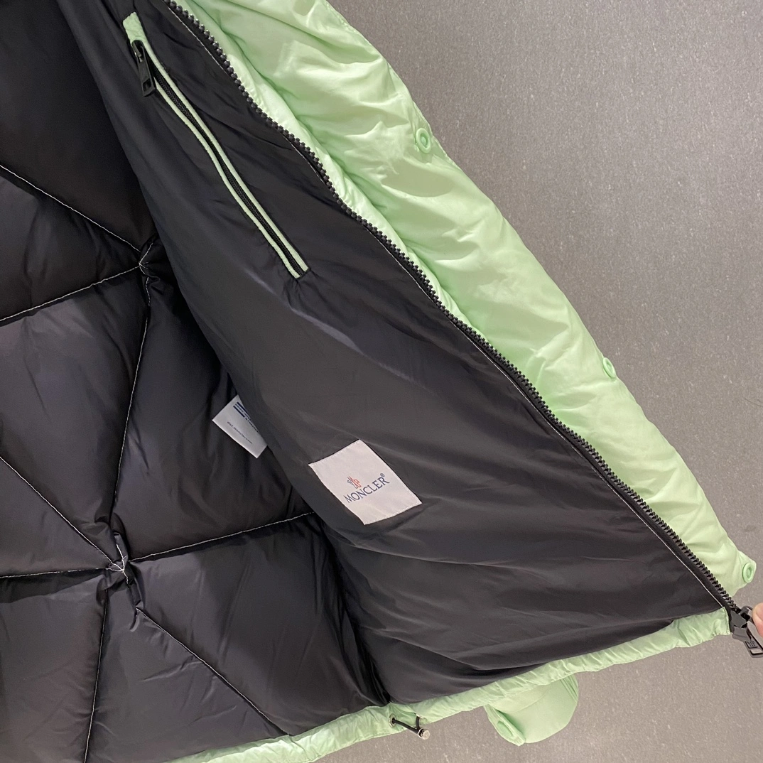 1:1 copy Moncler Down Jackets