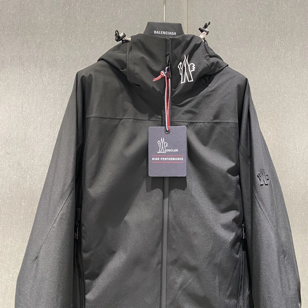 Brand-original Moncler Down Jackets
