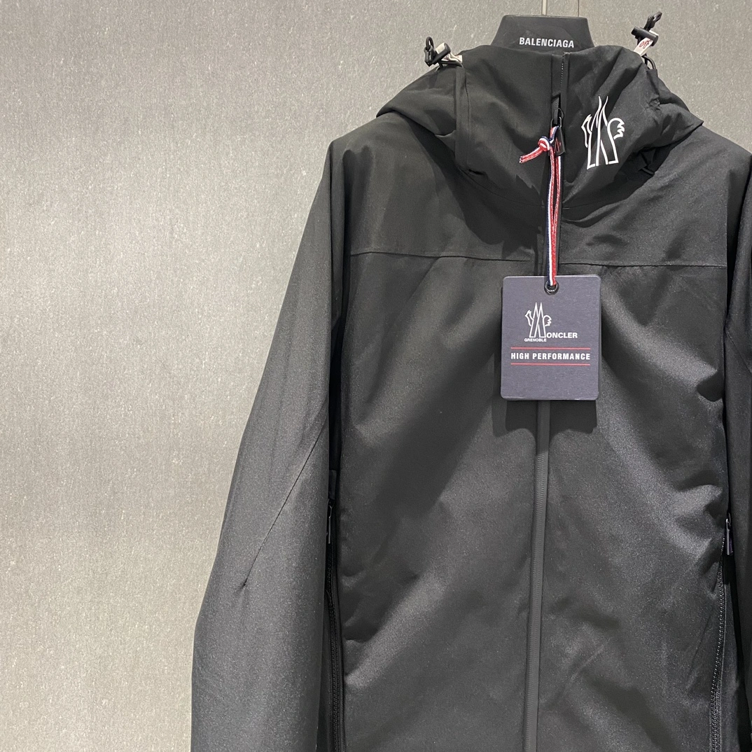 Brand-original Moncler Down Jackets