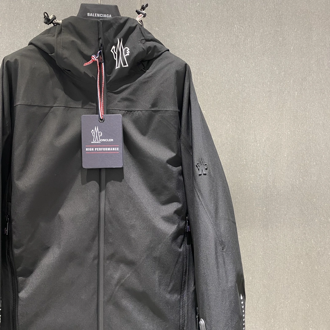 Brand-original Moncler Down Jackets