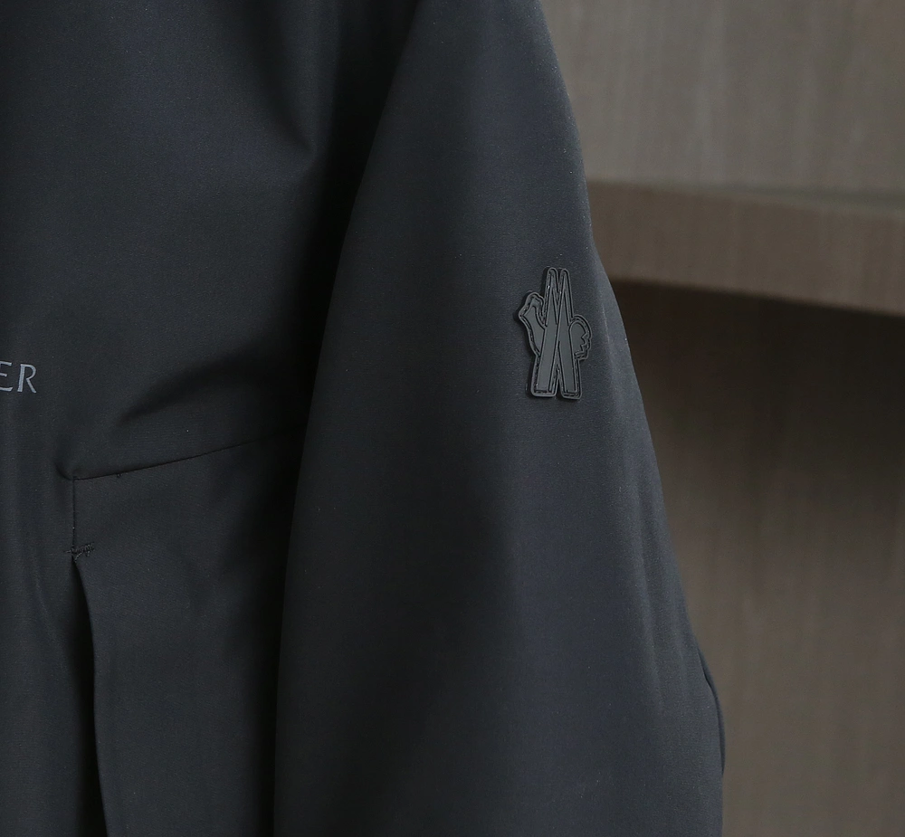 High accuracy Moncler Down Jackets