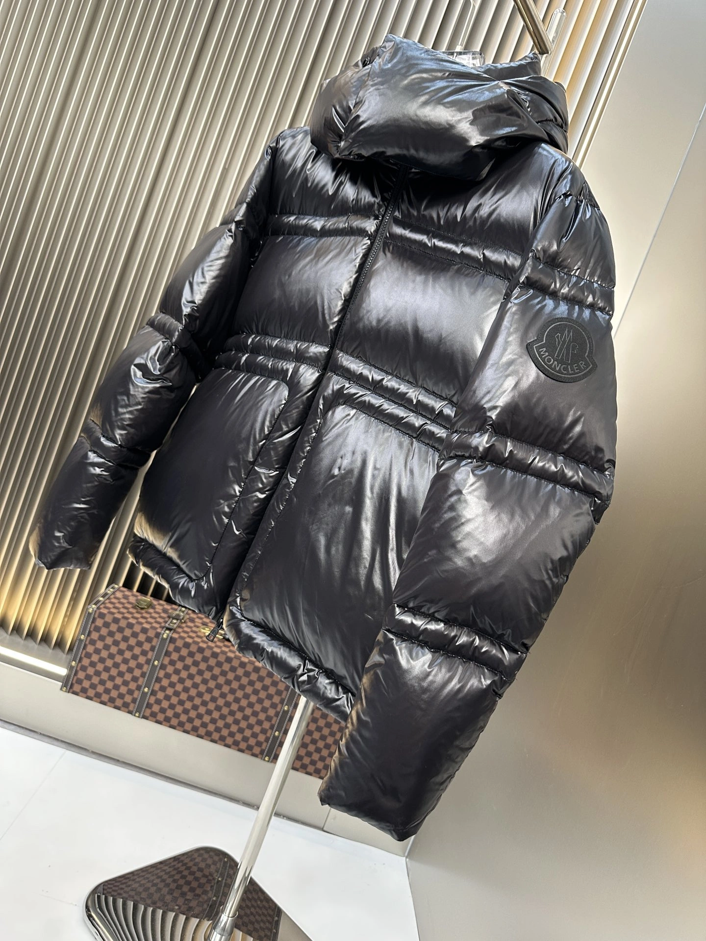 Accurate model Moncler Down Jackets