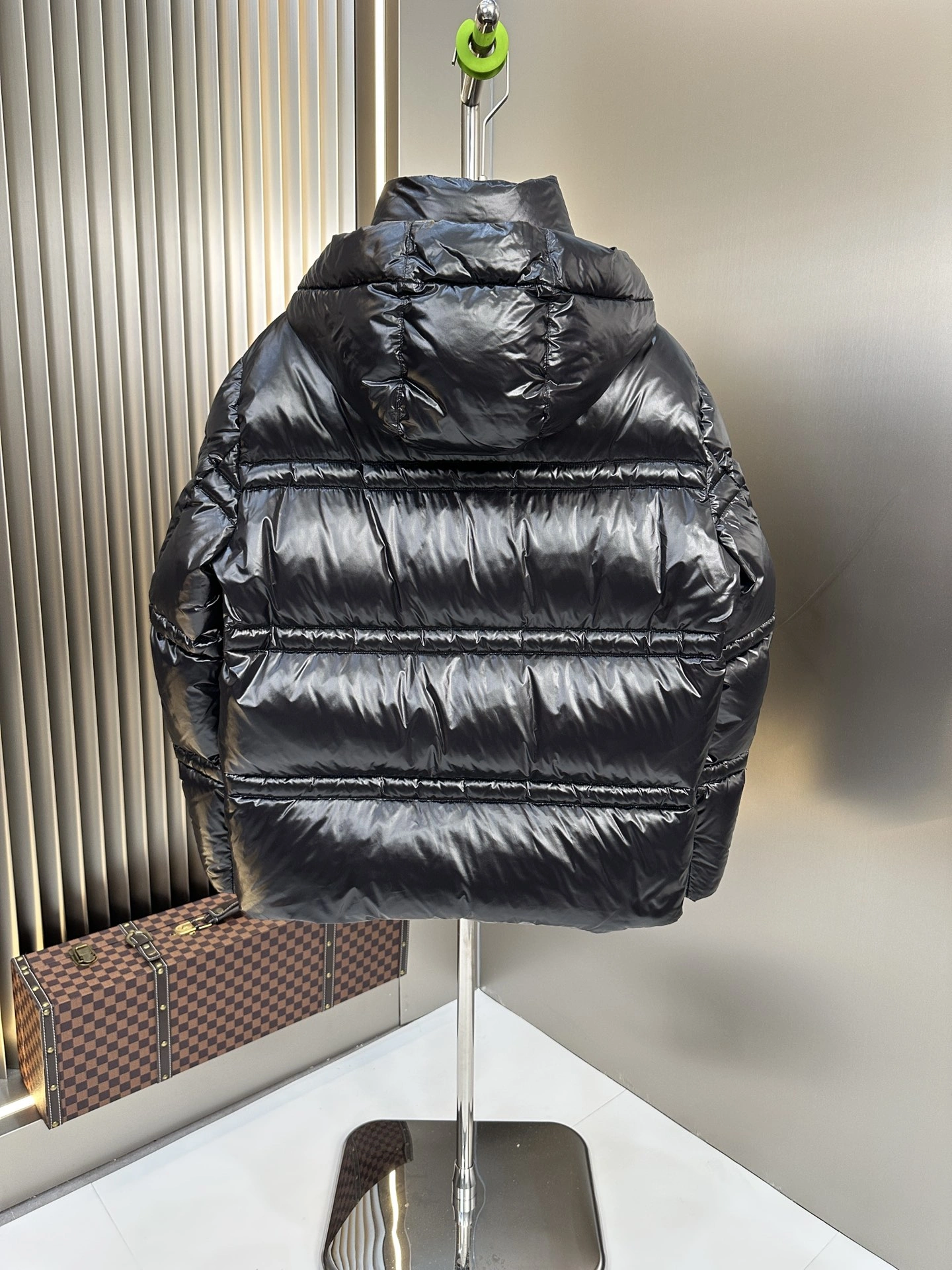 Accurate model Moncler Down Jackets