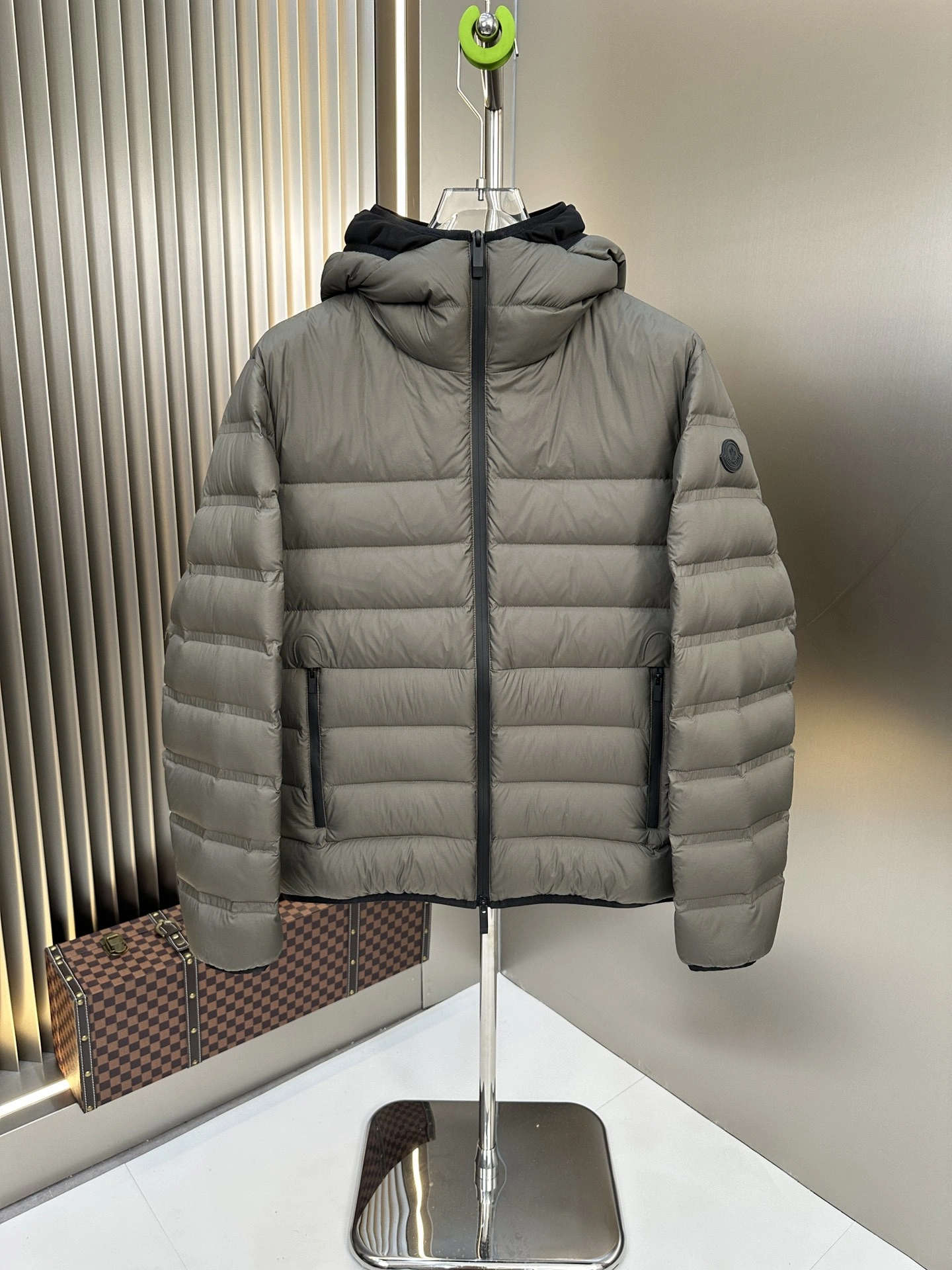 1:1 copy Moncler Down Jackets