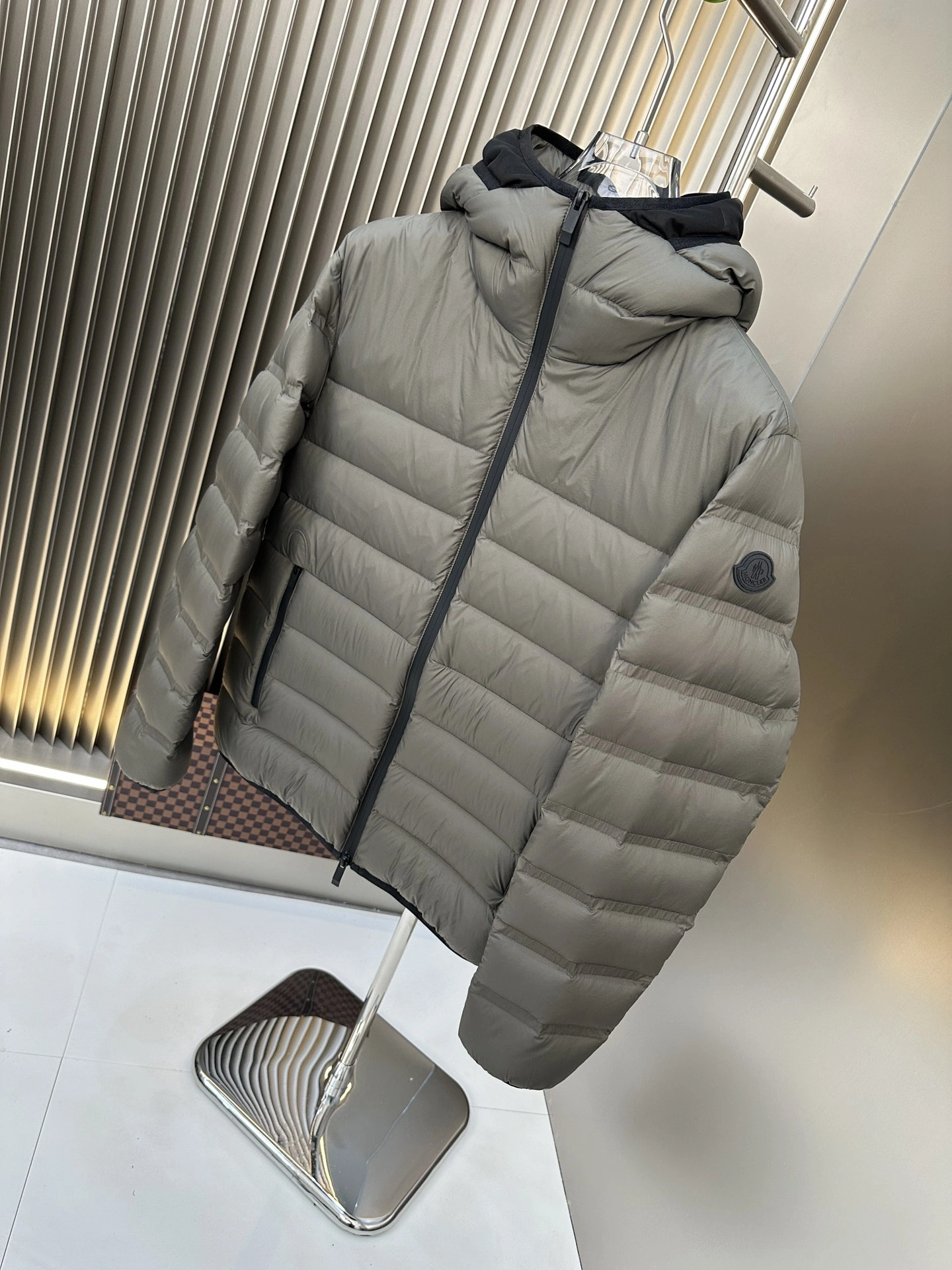 1:1 copy Moncler Down Jackets