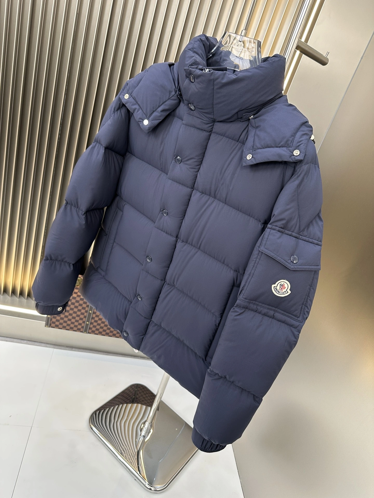 Bargain Moncler Down Jackets