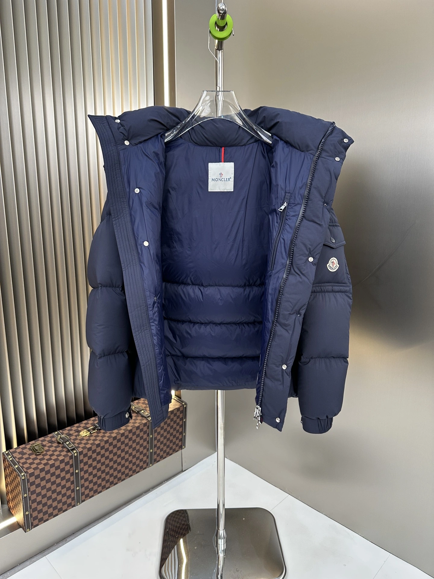 Bargain Moncler Down Jackets