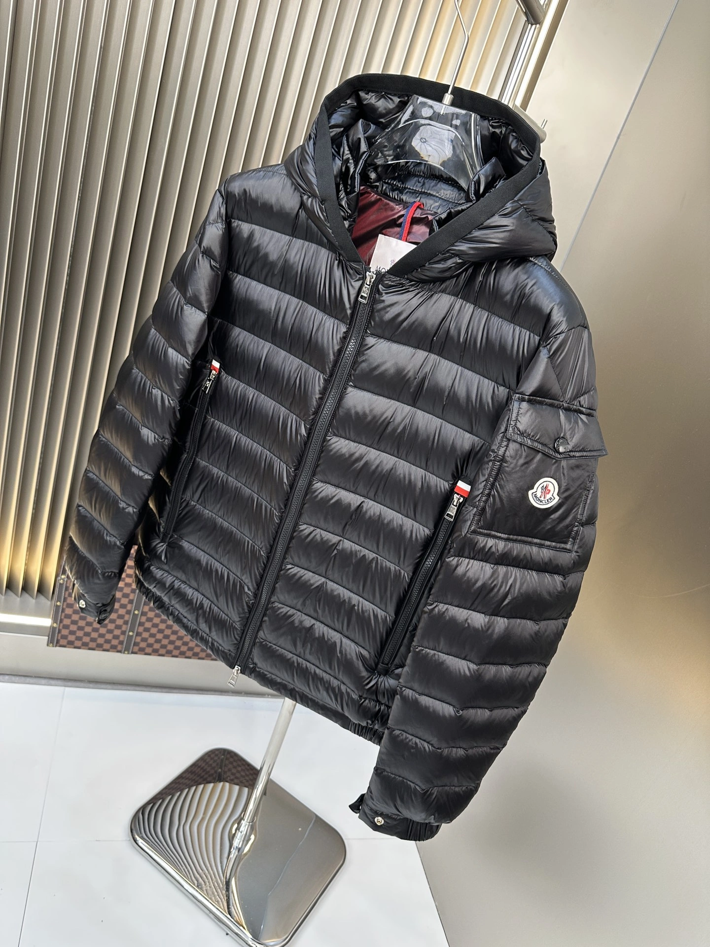 1:1 copy Moncler Down Jackets