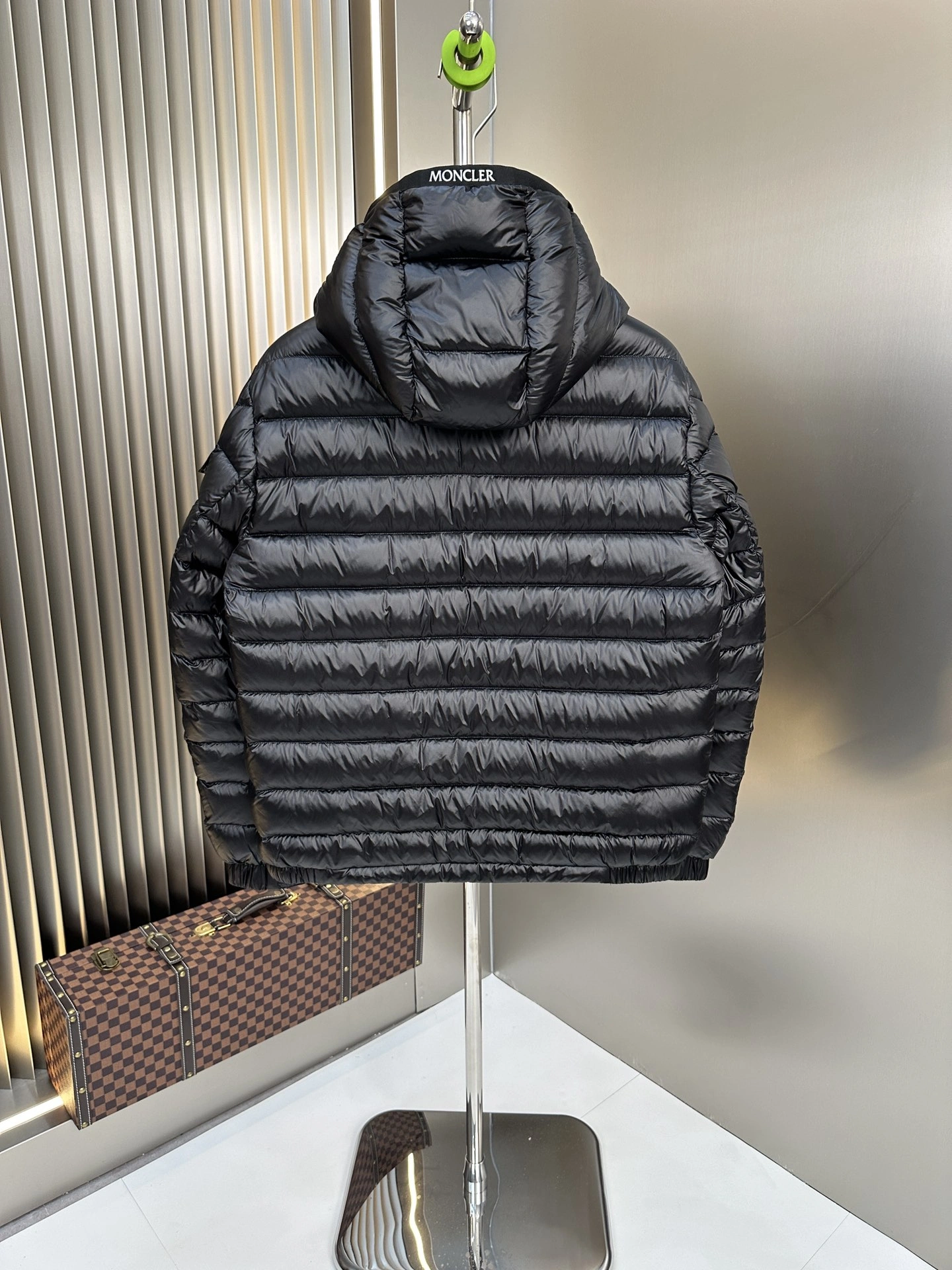1:1 copy Moncler Down Jackets