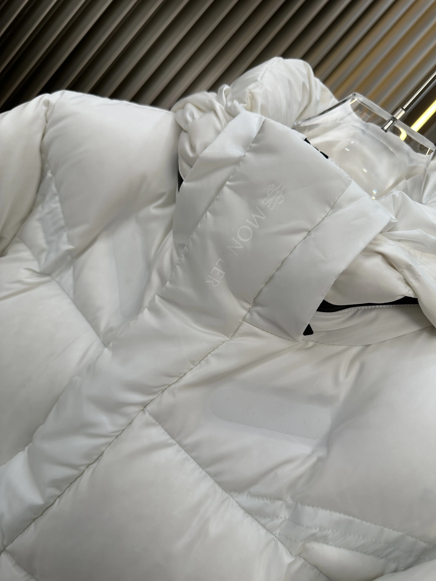 Exact replica Moncler Down Jackets