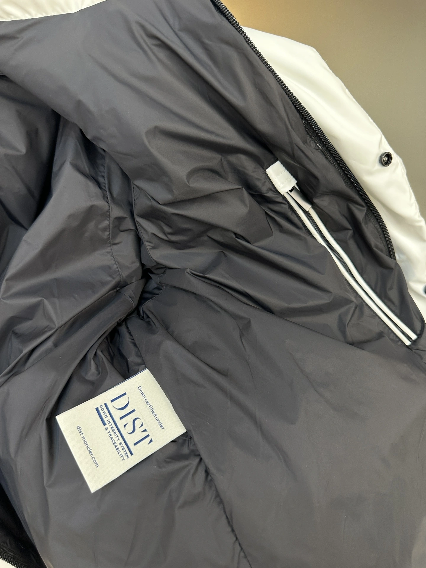 Exact replica Moncler Down Jackets
