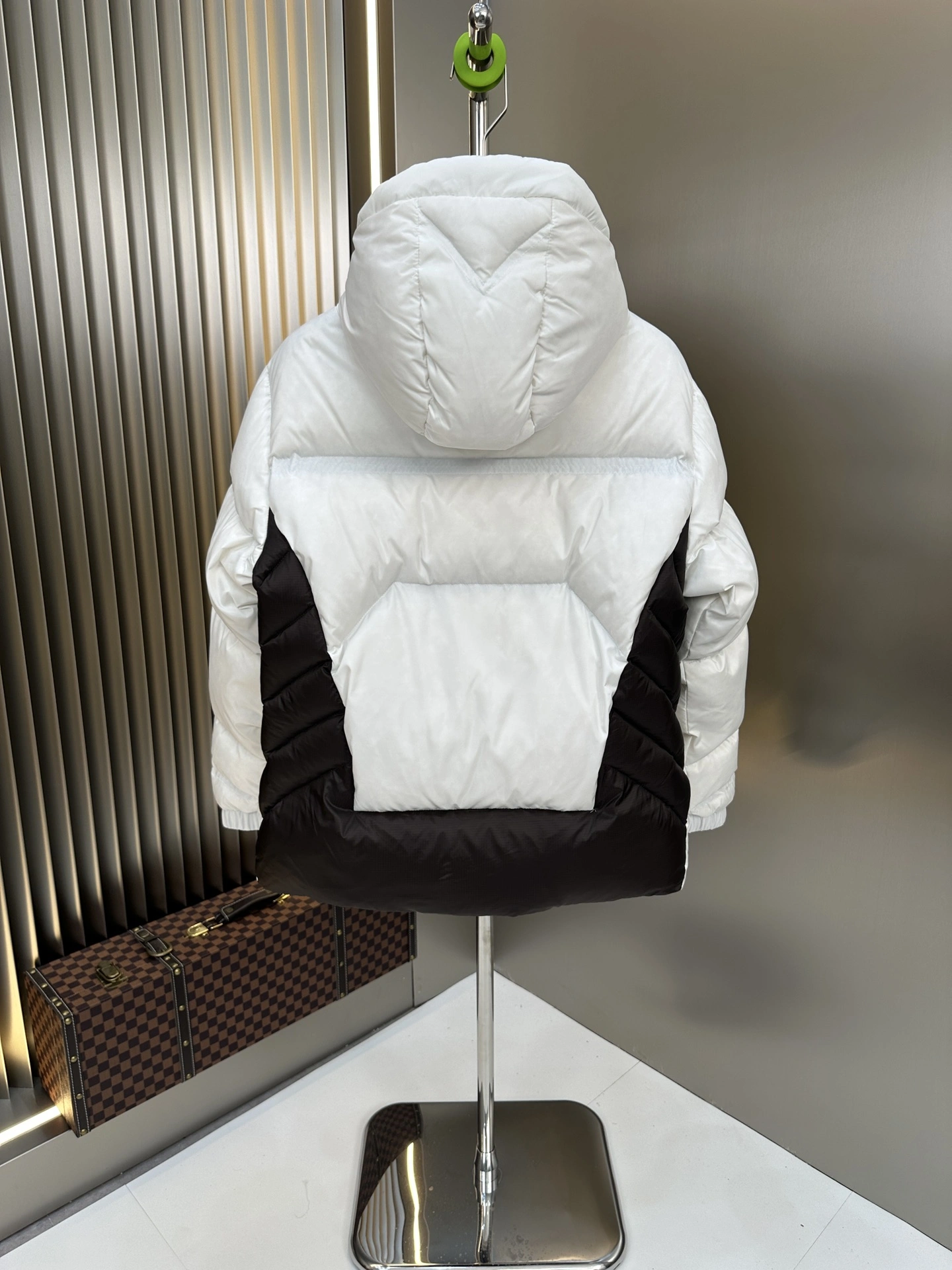 Exact replica Moncler Down Jackets