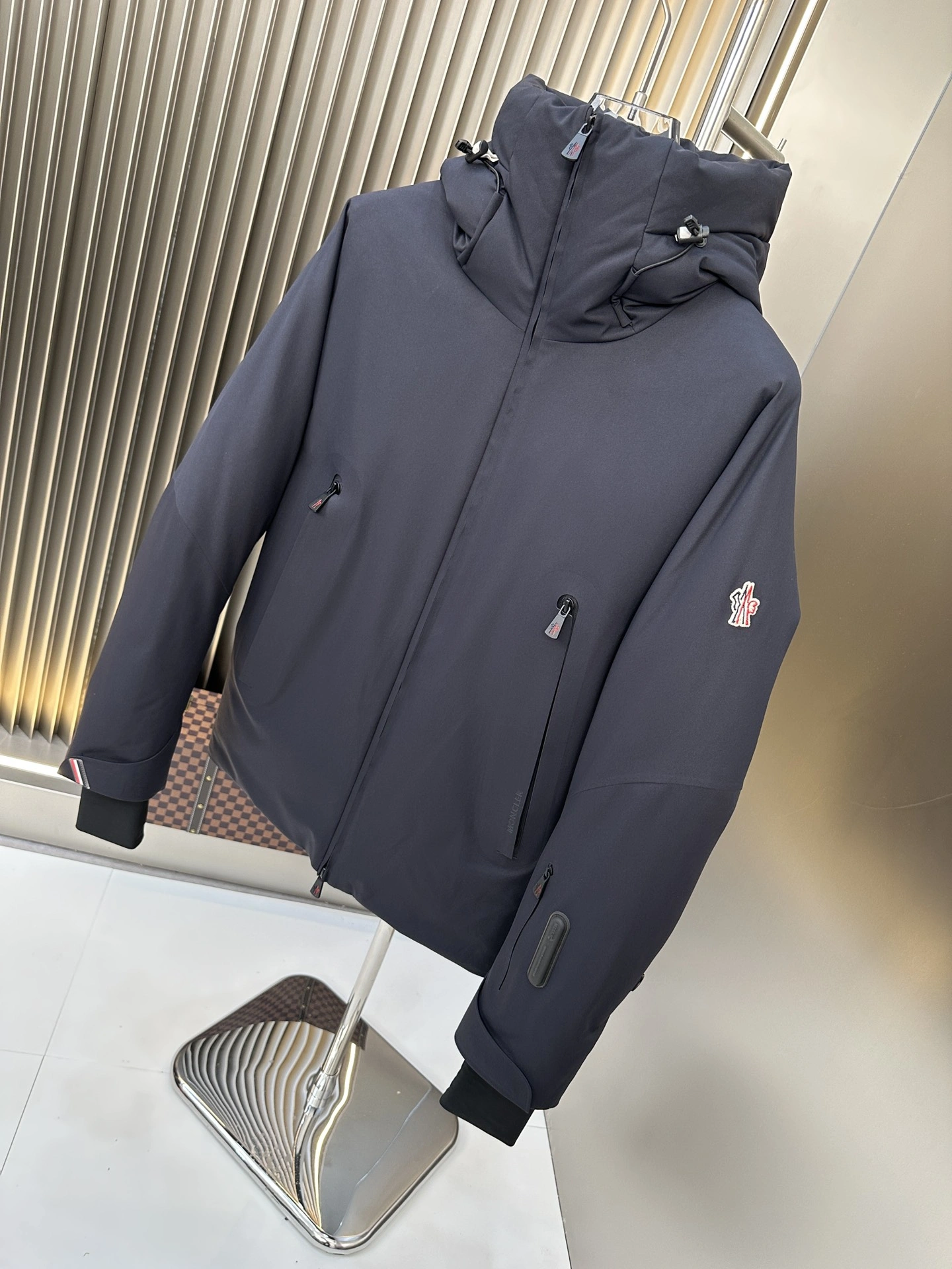 Exact replica Moncler Down Jackets