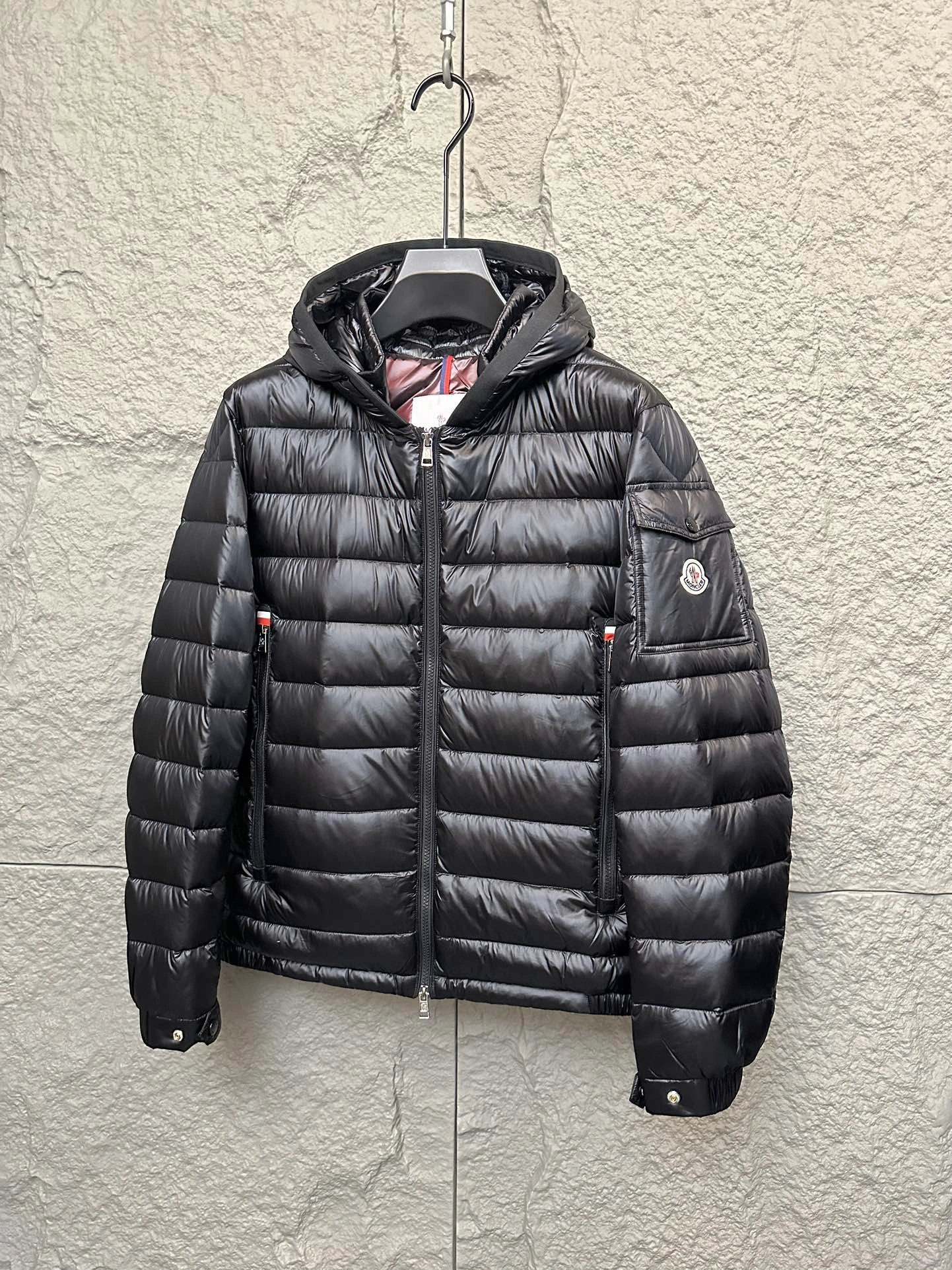 Exact replica Moncler Down Jackets