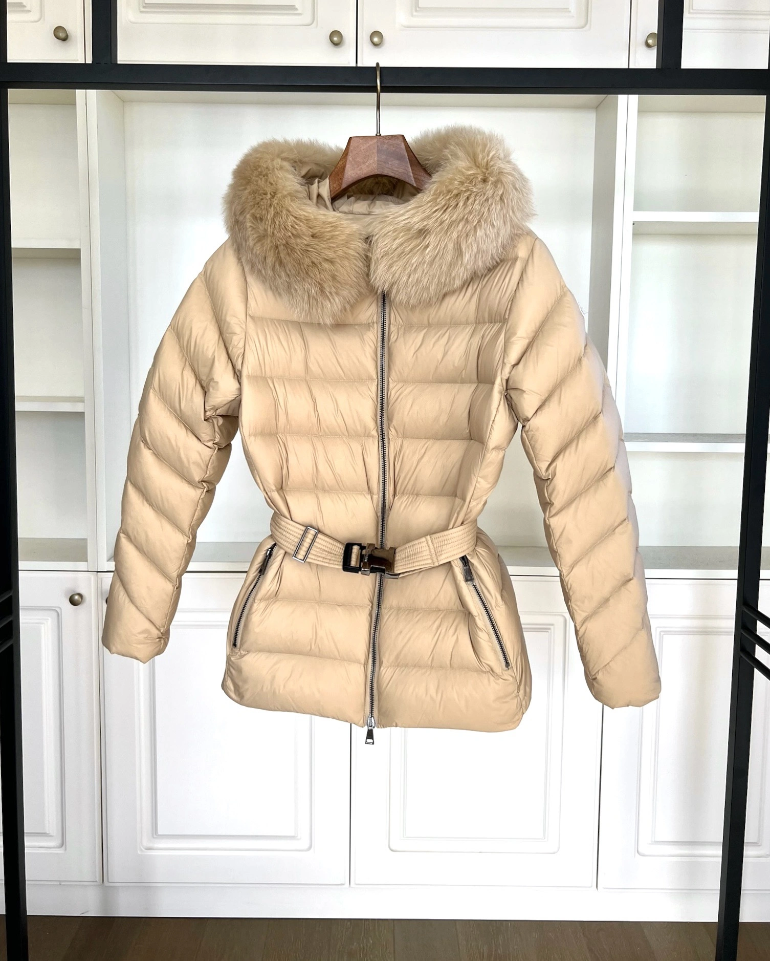 Accurate model Moncler Down Jackets
