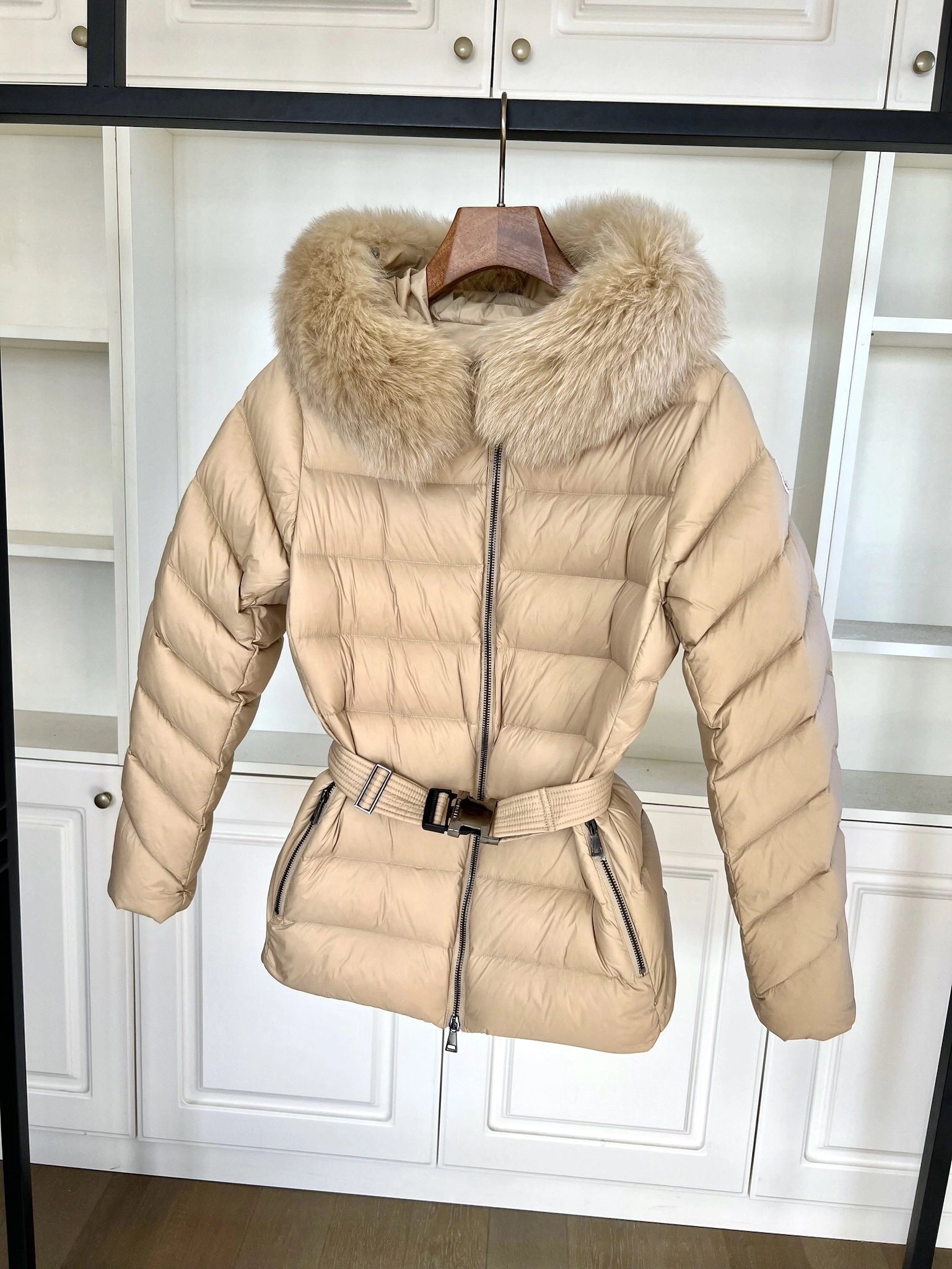Accurate model Moncler Down Jackets