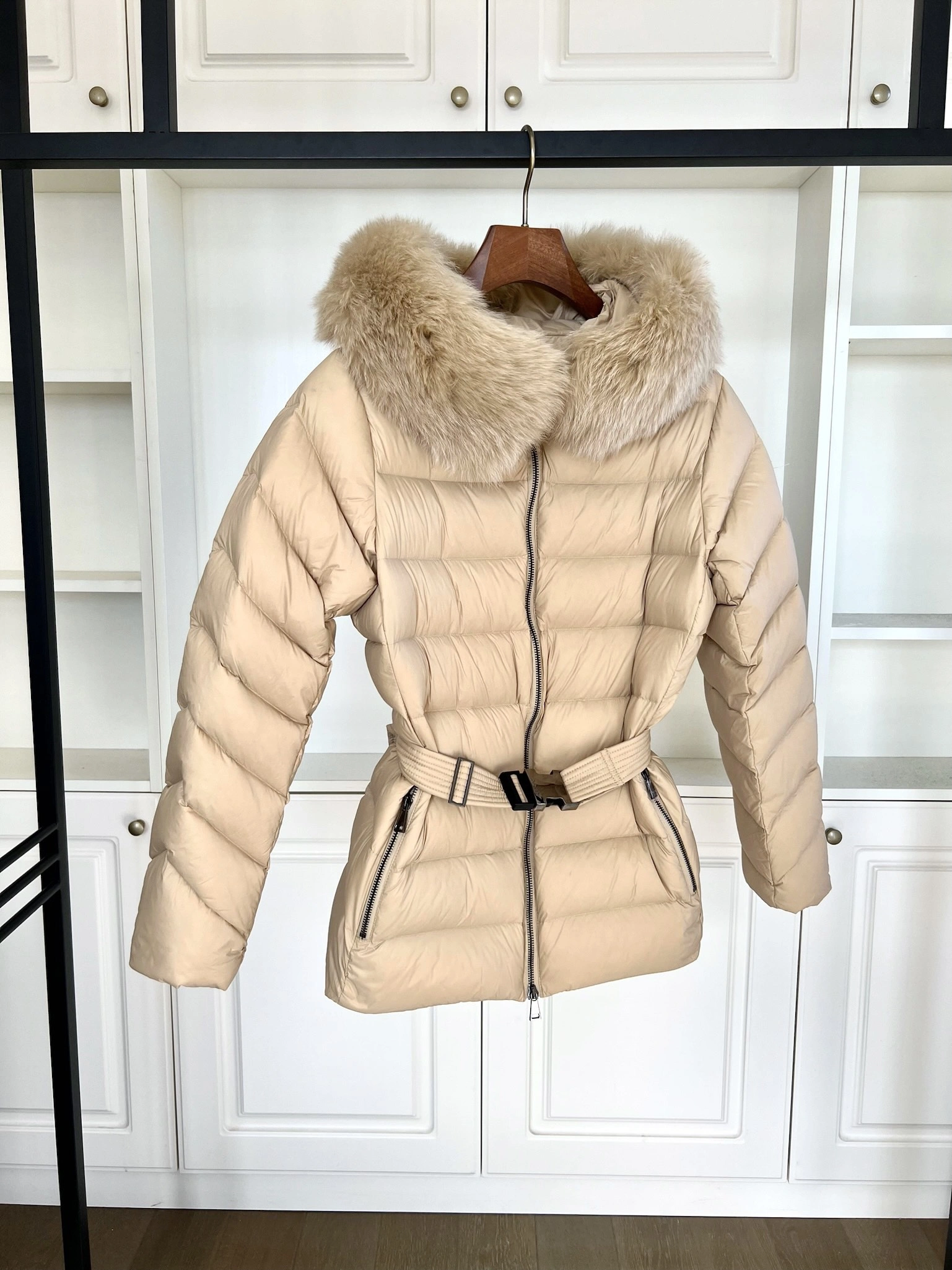 Accurate model Moncler Down Jackets