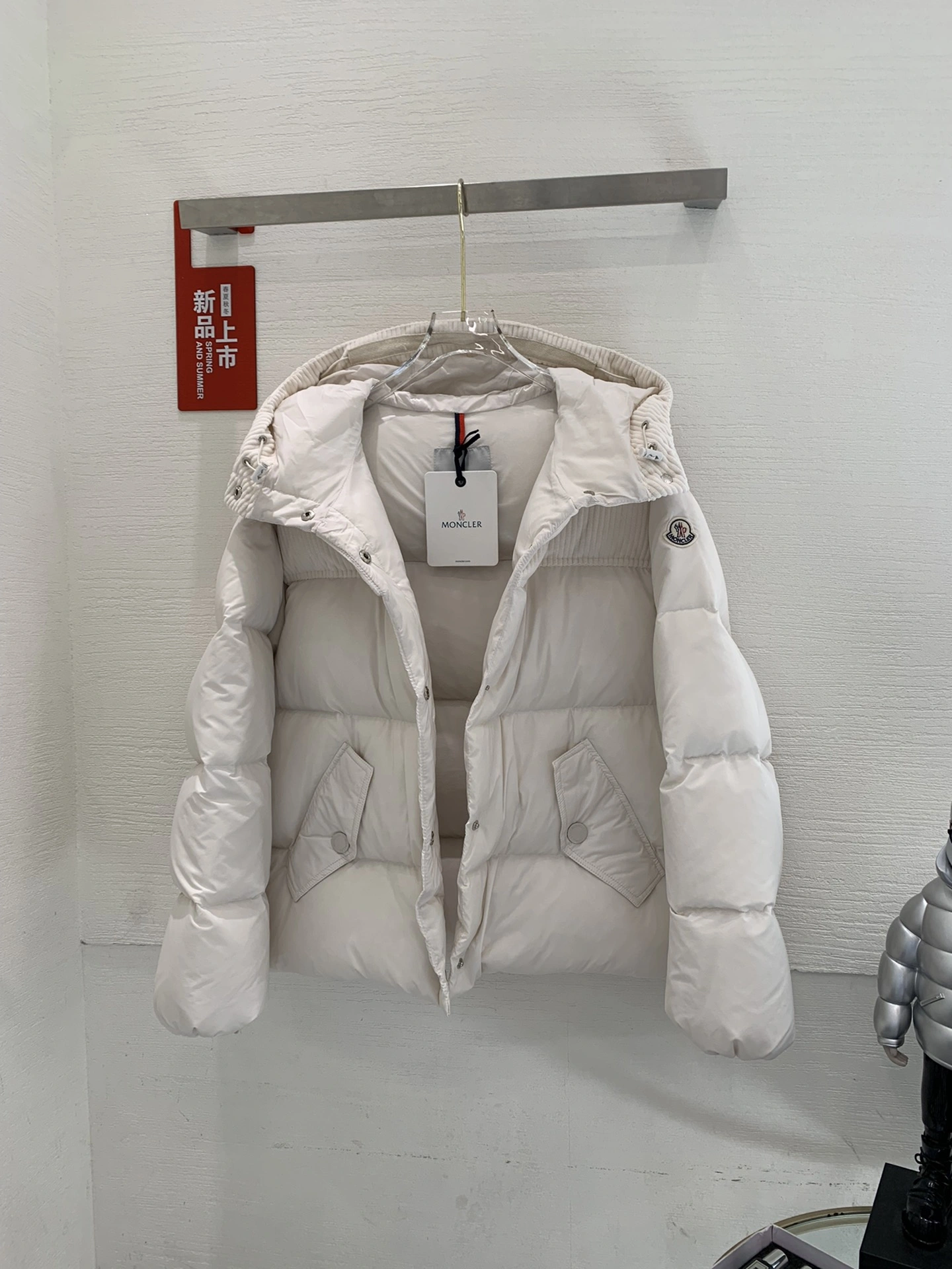 High accuracy Moncler Down Jackets