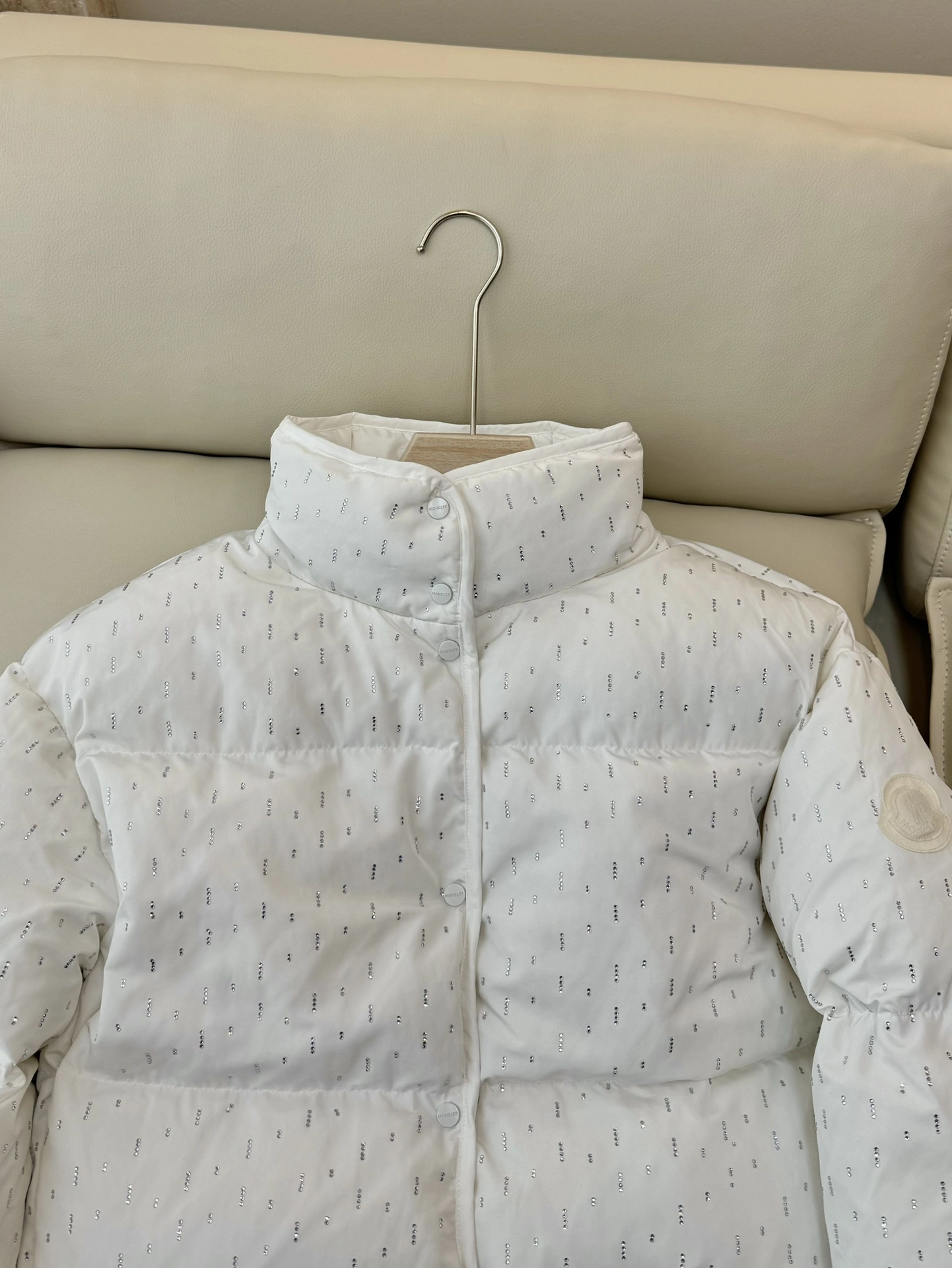 Inexpensive Moncler Down Jackets