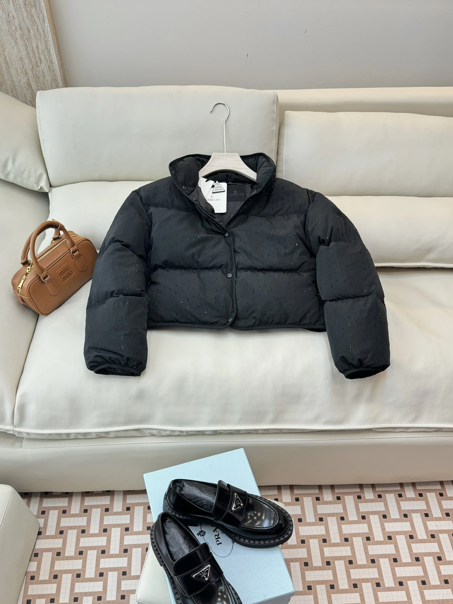 Inexpensive Moncler Down Jackets