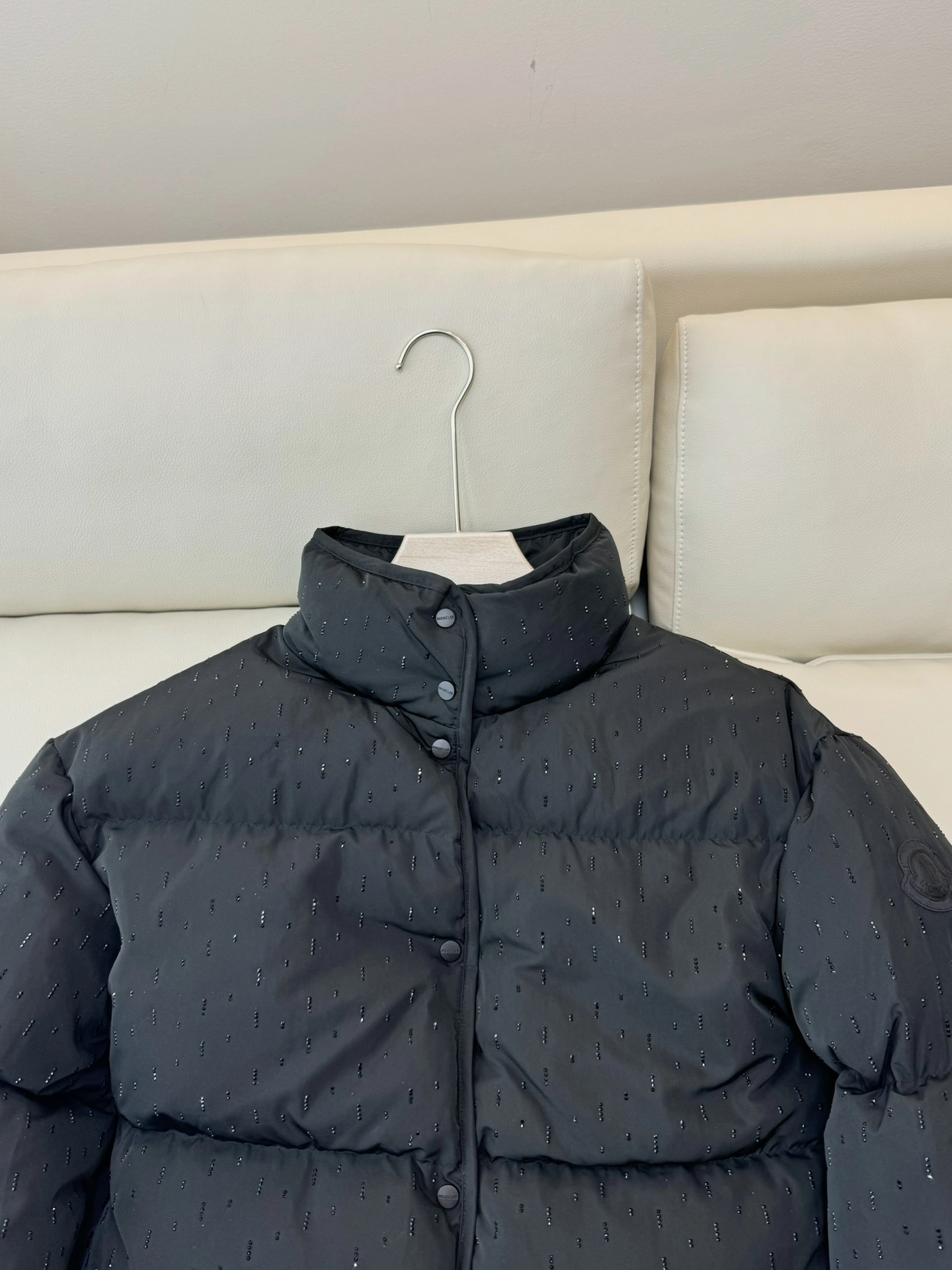 Inexpensive Moncler Down Jackets