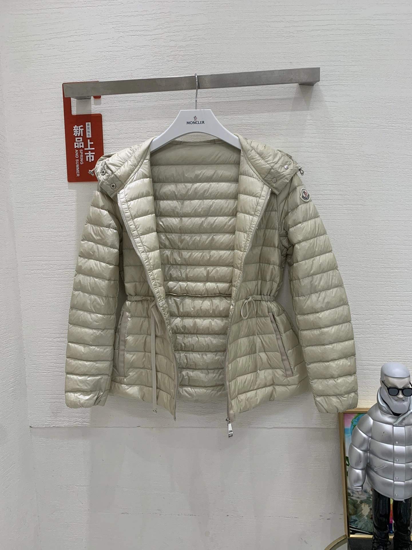 Exact replica Moncler Down Jackets