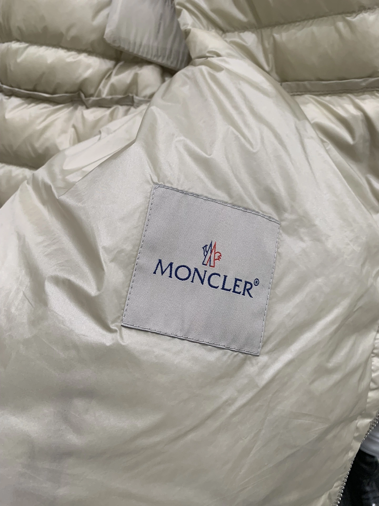 Exact replica Moncler Down Jackets