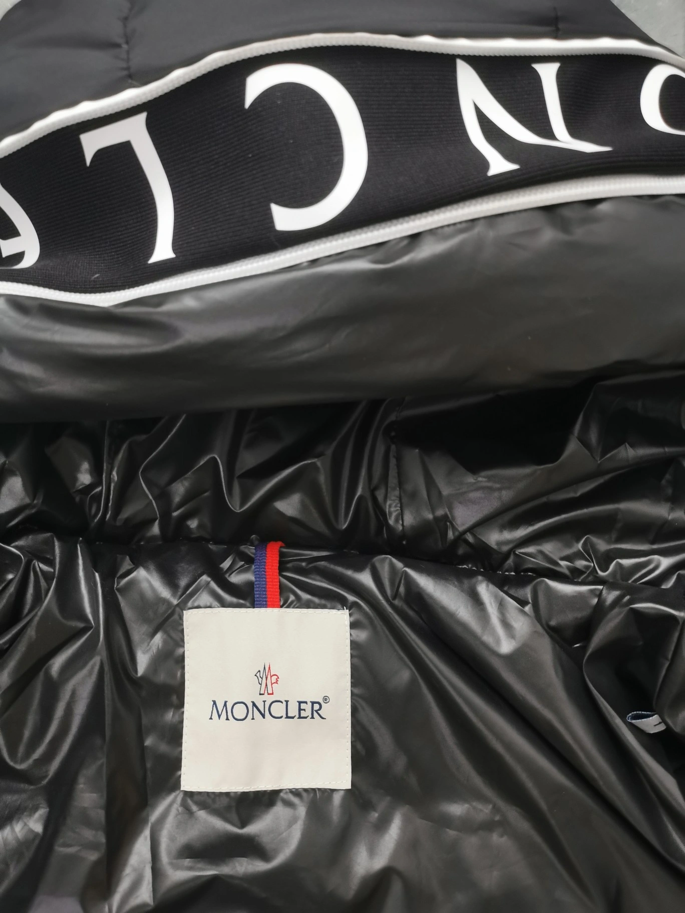 Brand-original Moncler Down Jackets