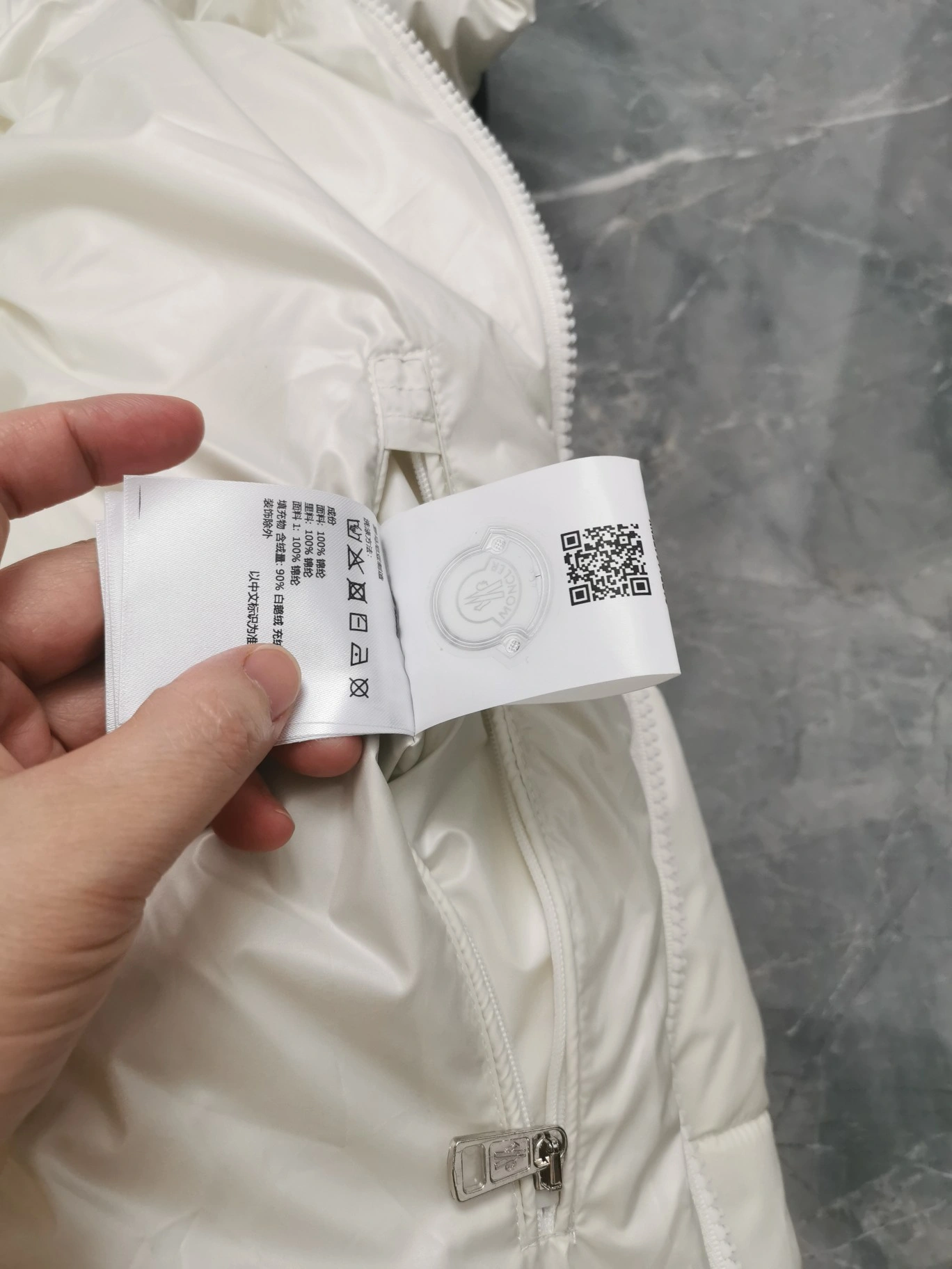 Exact replica Moncler Down Jackets