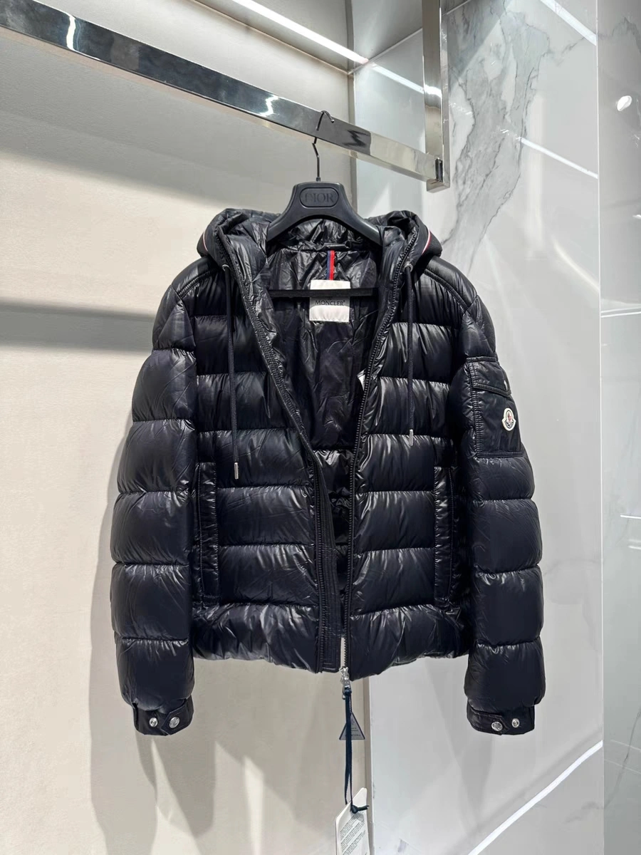 Inexpensive Moncler Down Jackets