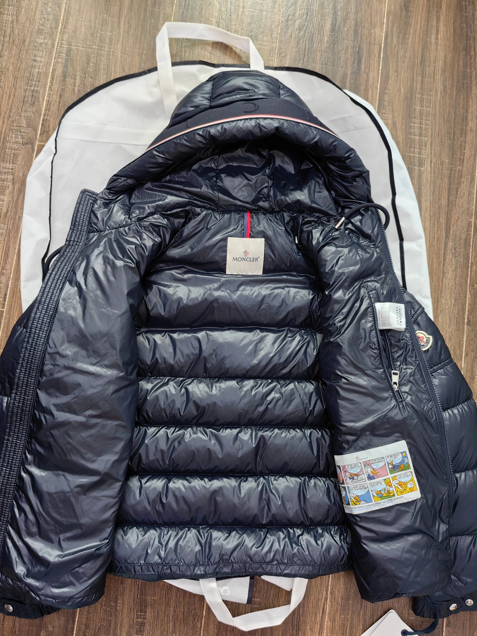 Inexpensive Moncler Down Jackets