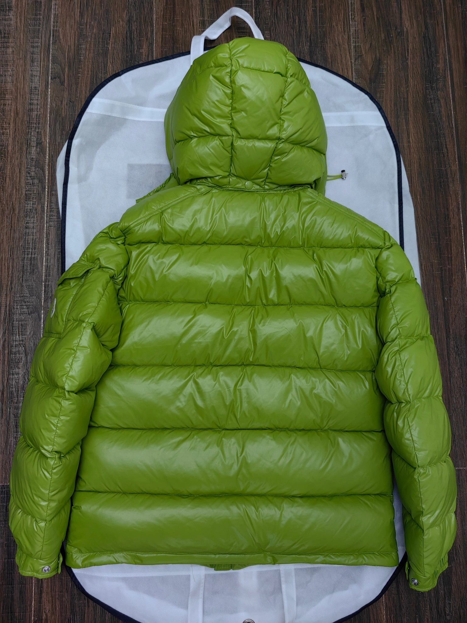 Exact replica Moncler Down Jackets