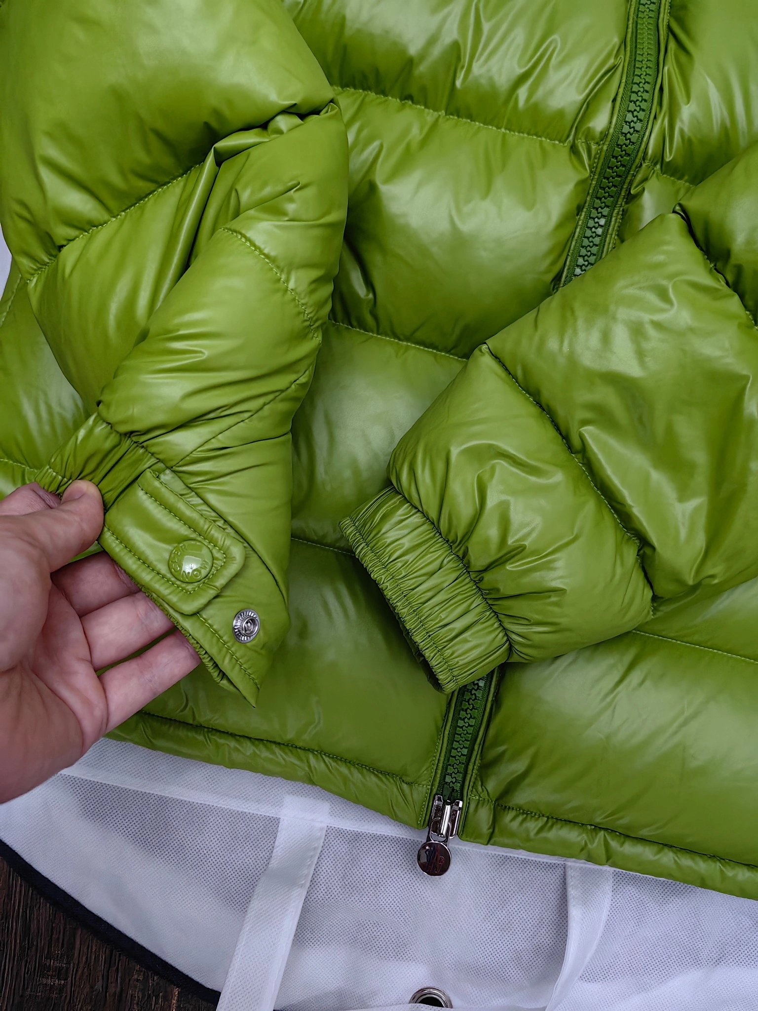 Exact replica Moncler Down Jackets