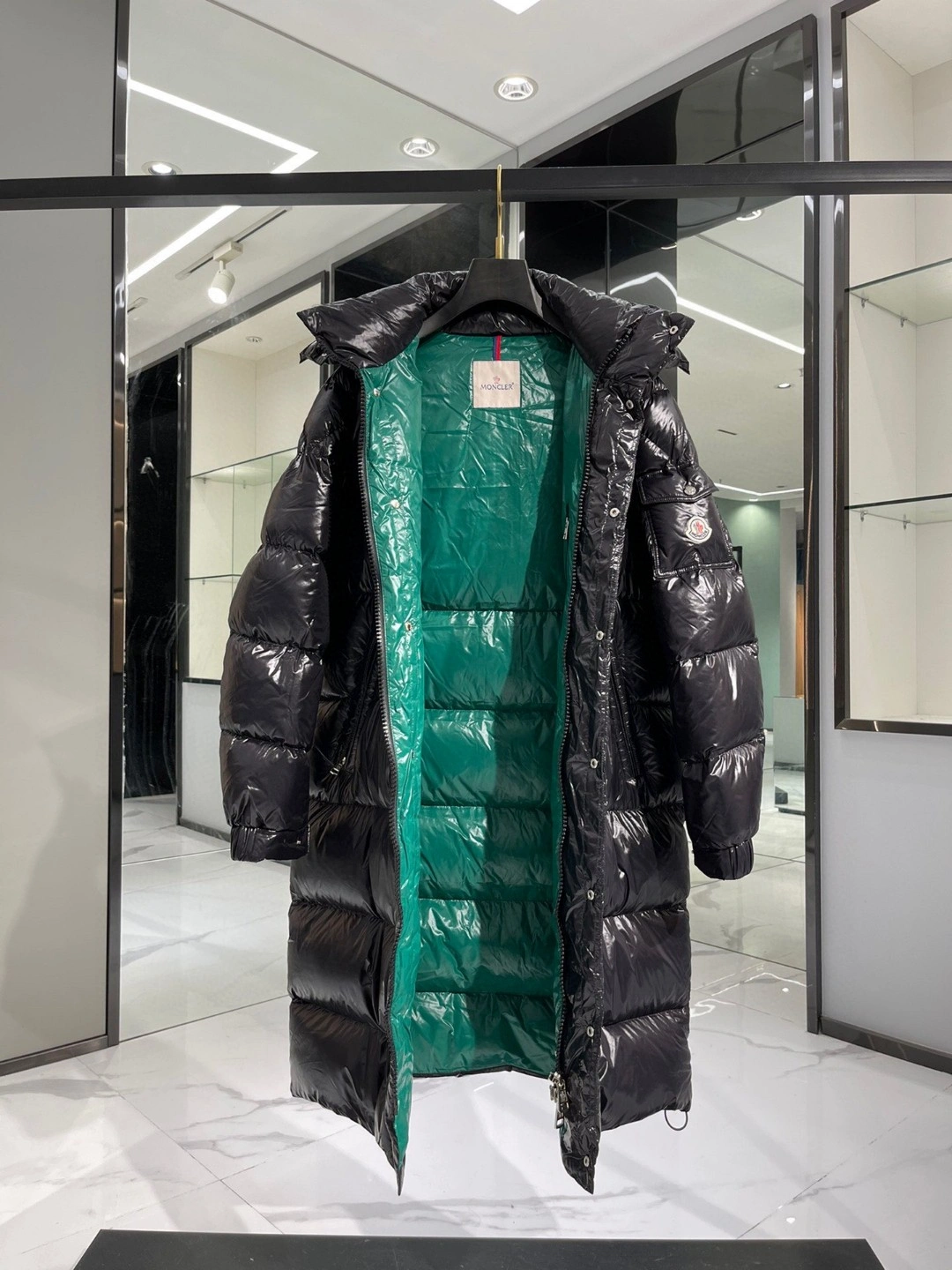 Bargain Moncler Down Jackets