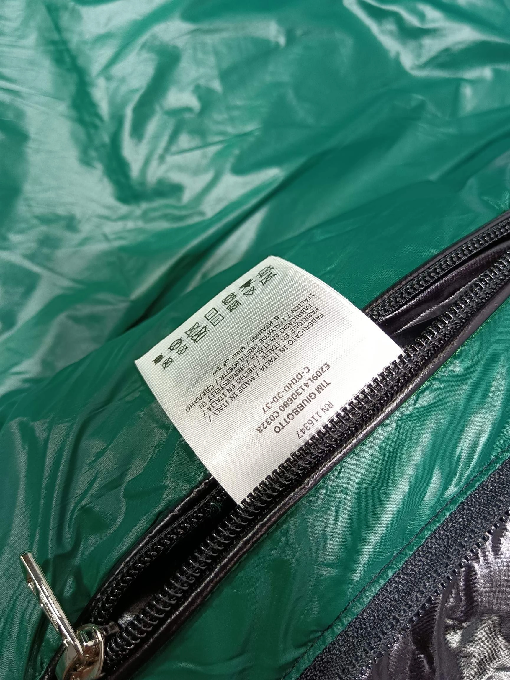 Bargain Moncler Down Jackets
