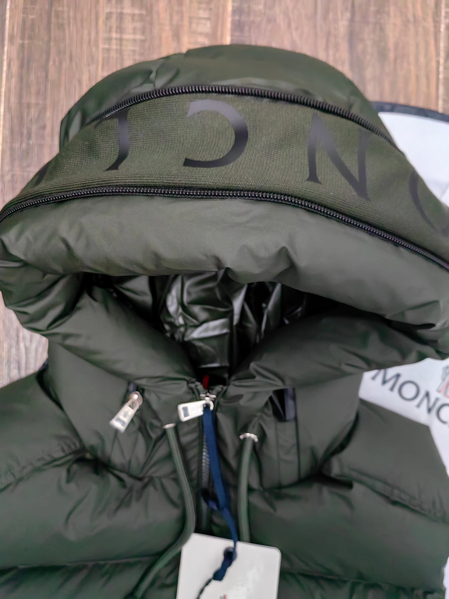 Low-cost Moncler Down Jackets