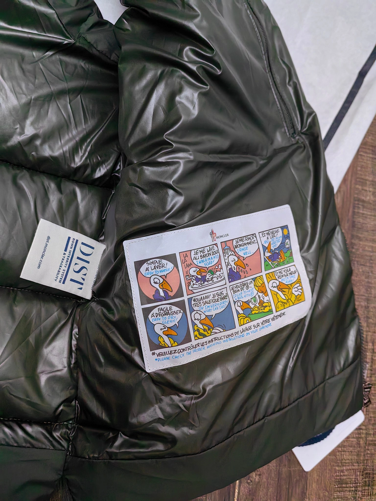 Low-cost Moncler Down Jackets