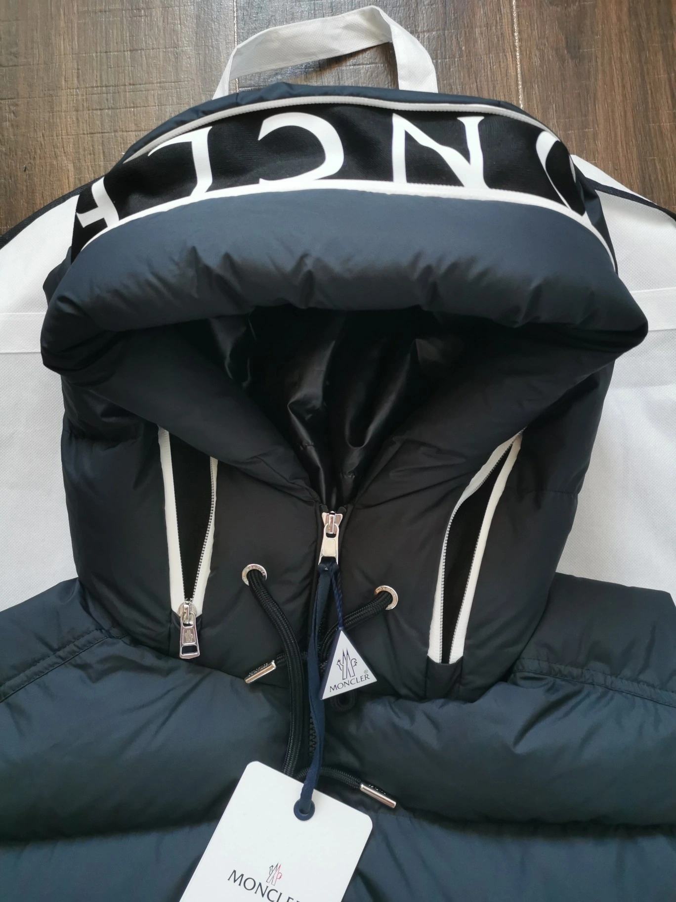 Official Moncler Down Jackets