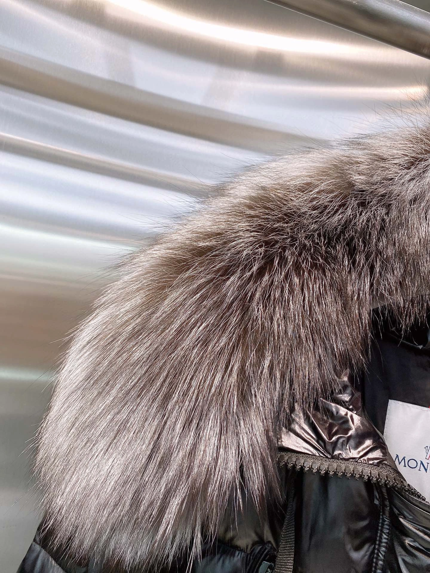 Inexpensive Moncler Down Jackets