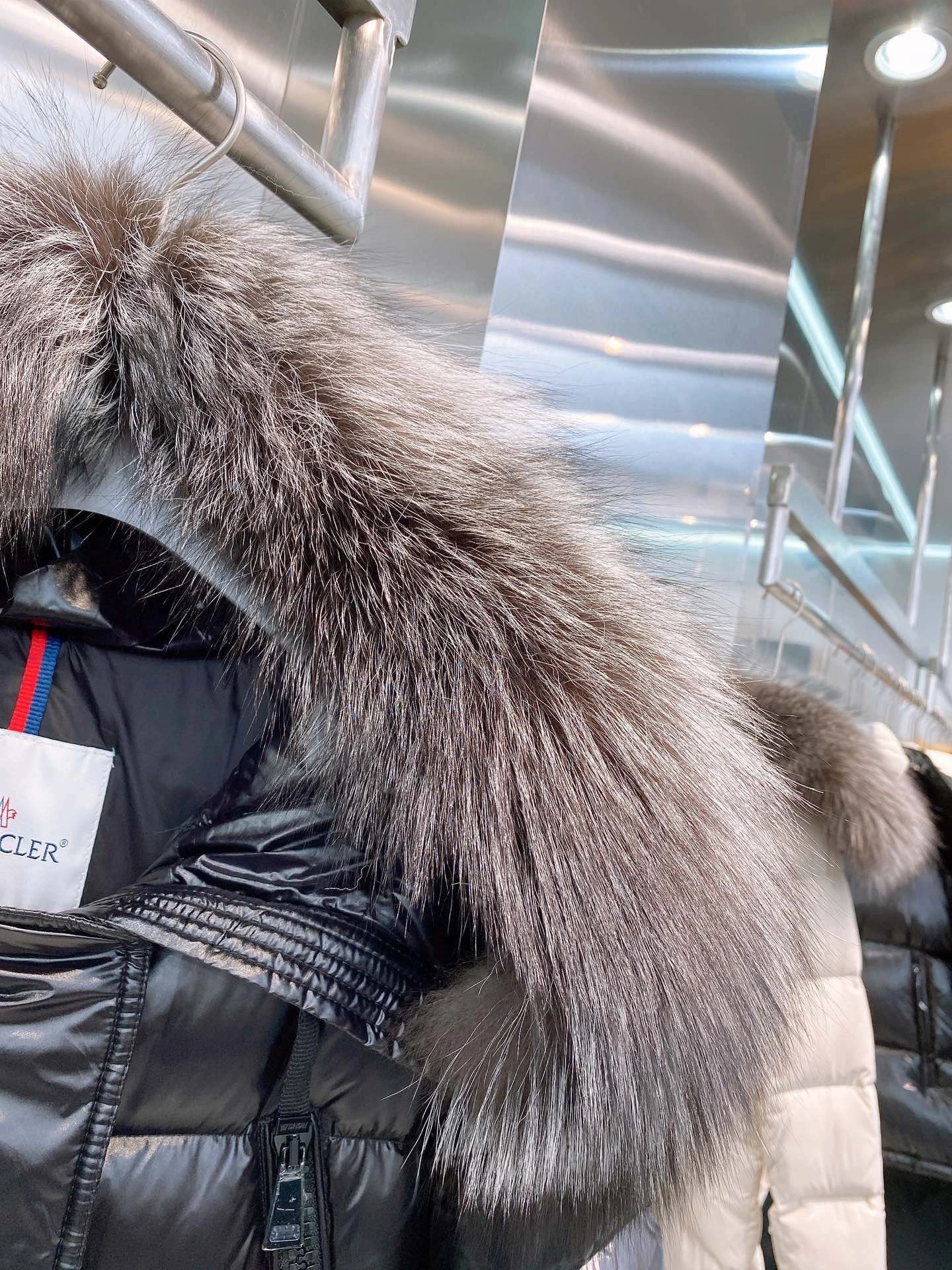 Inexpensive Moncler Down Jackets