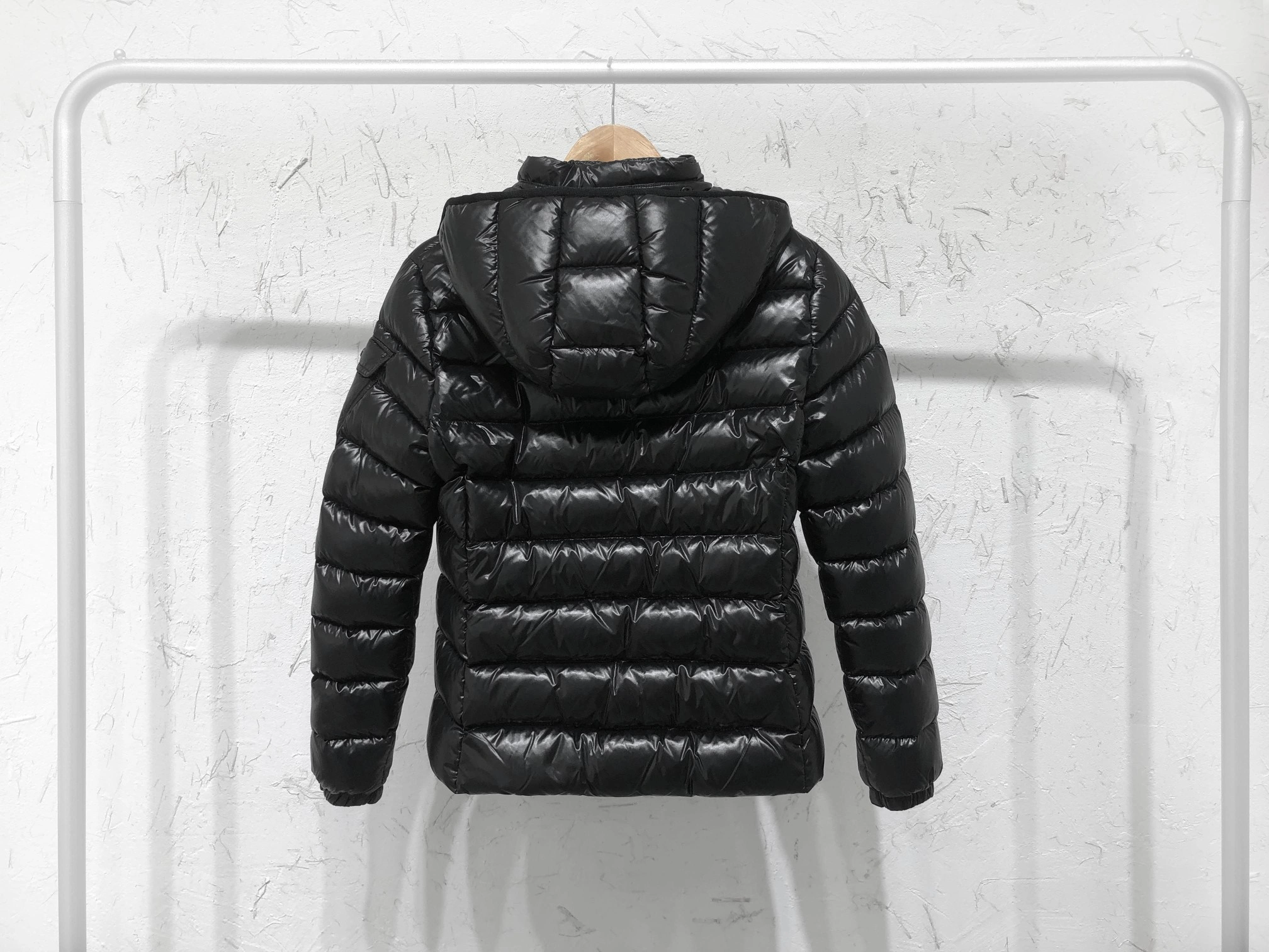 Low-cost Moncler Down Jackets