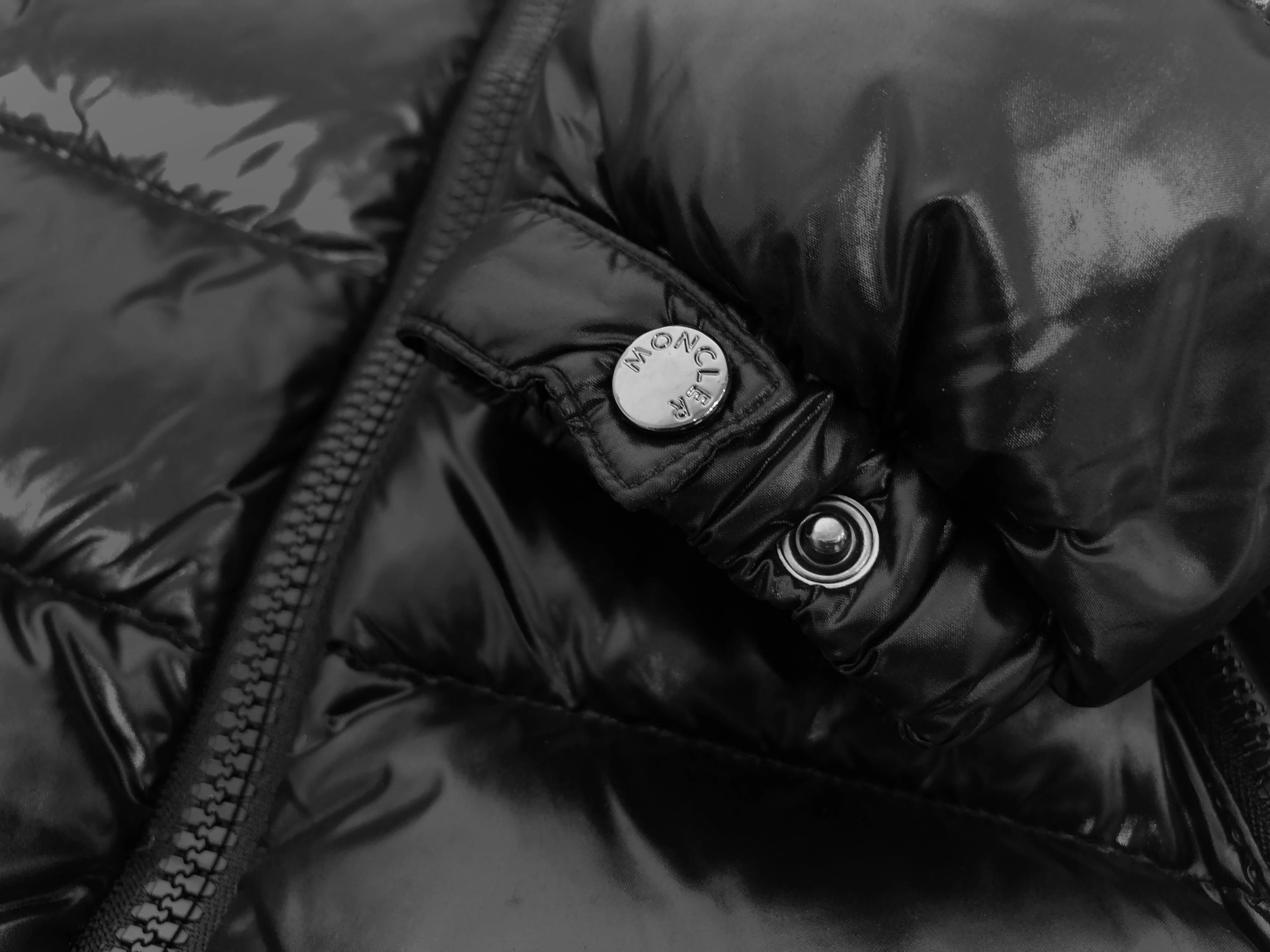 Low-cost Moncler Down Jackets