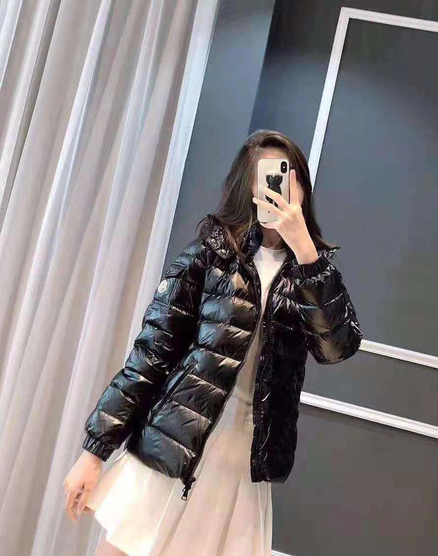 Low-cost Moncler Down Jackets