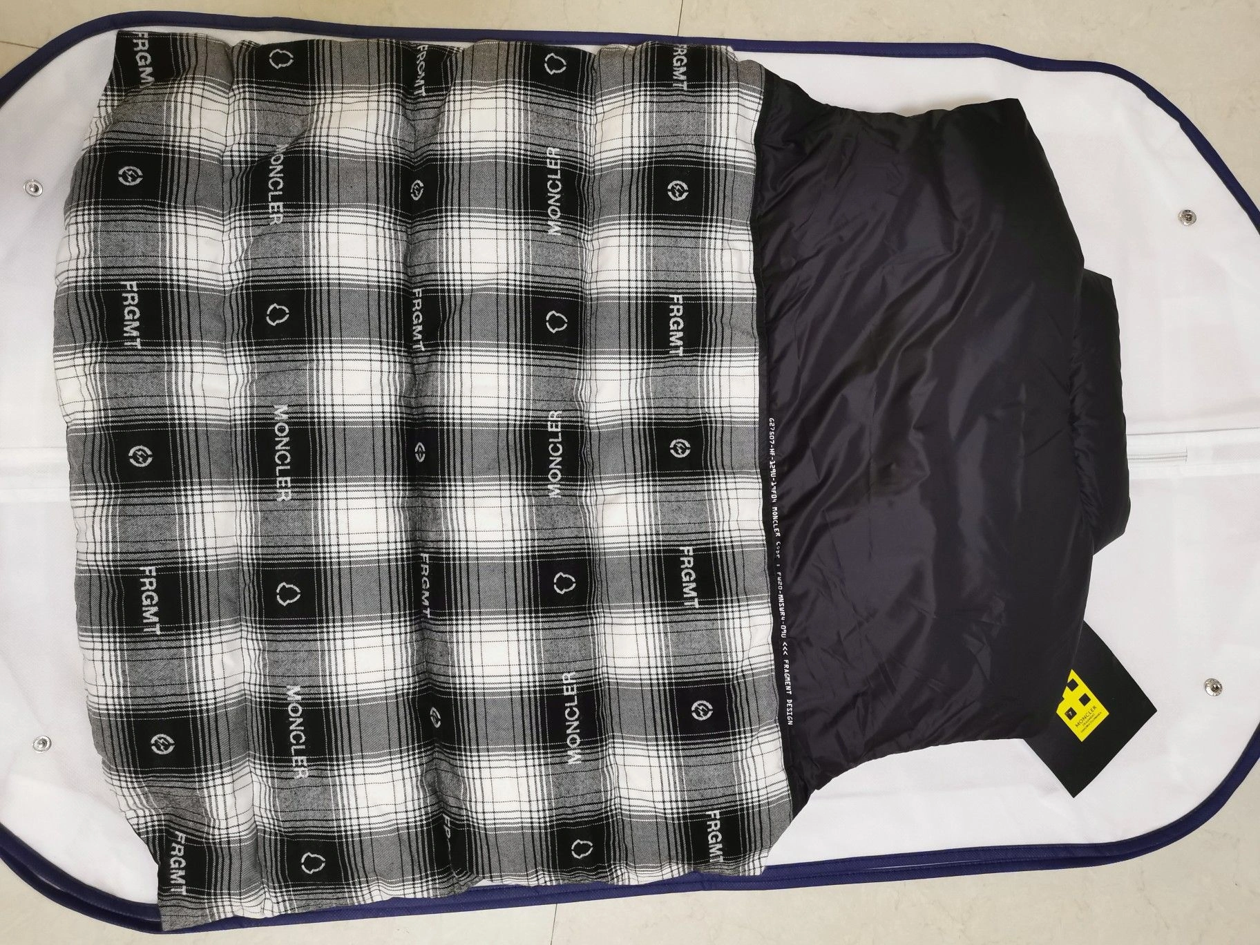 Low-cost Moncler Down Jackets