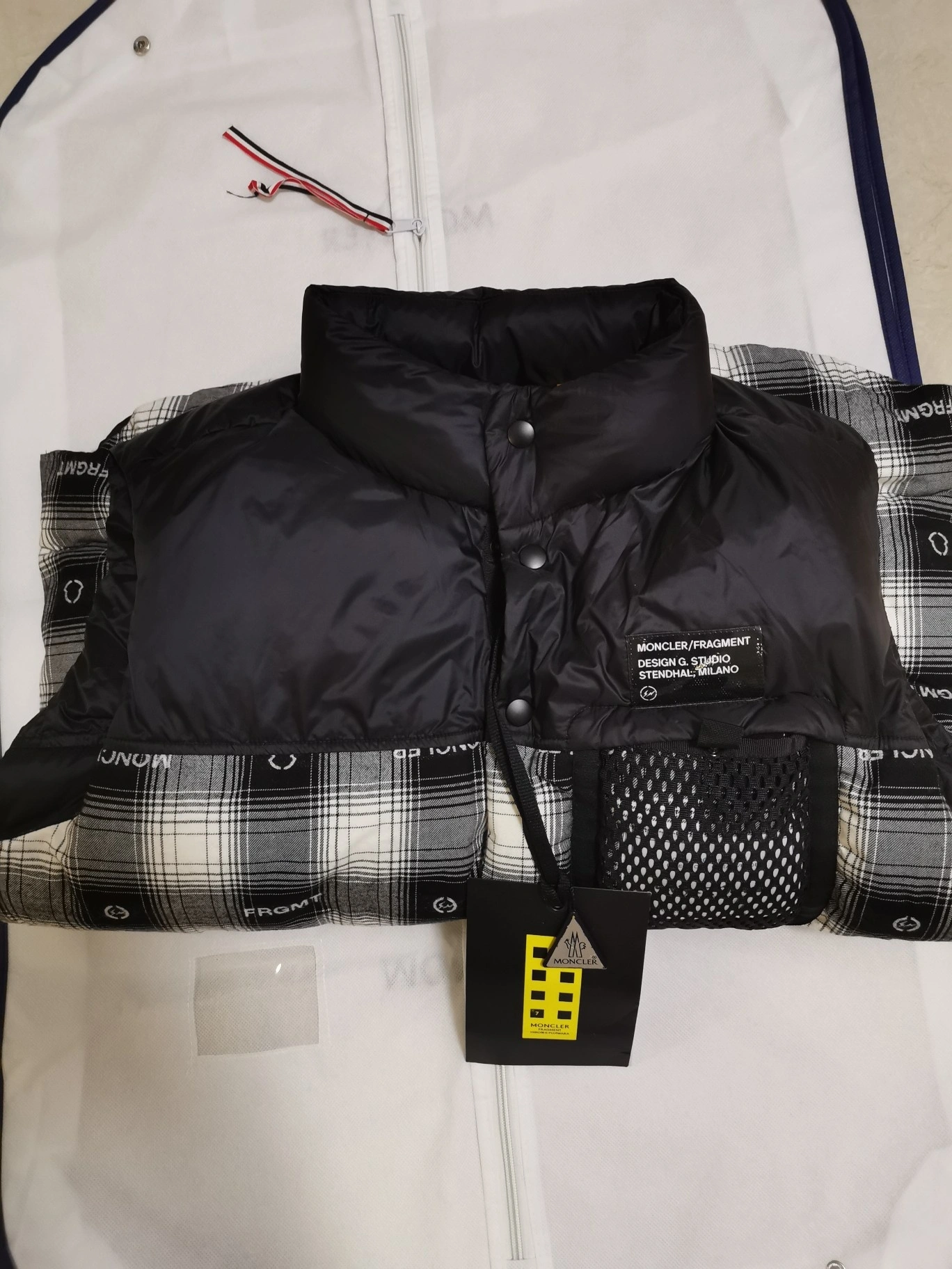 Low-cost Moncler Down Jackets