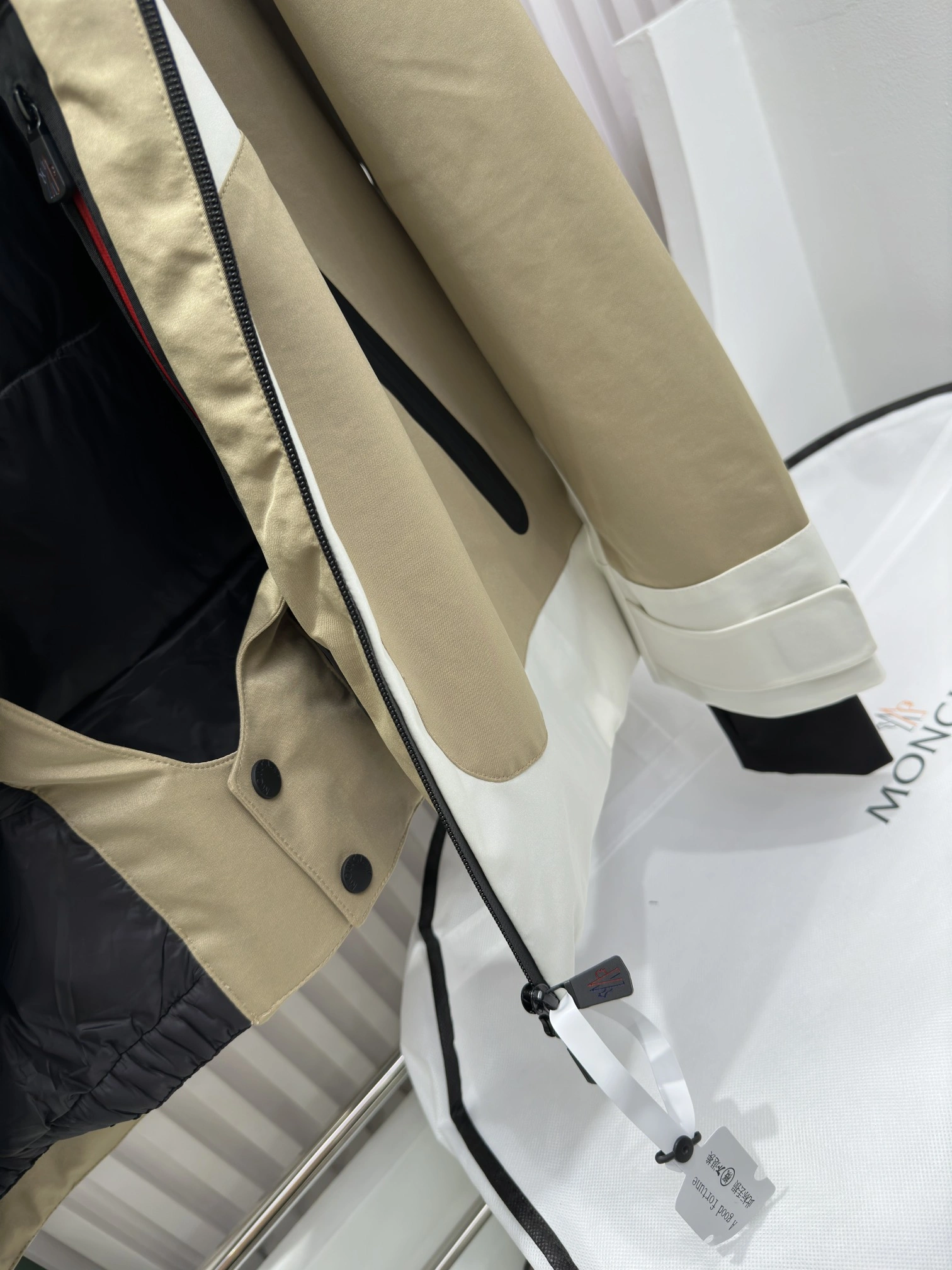 High fidelity Moncler Down Jackets